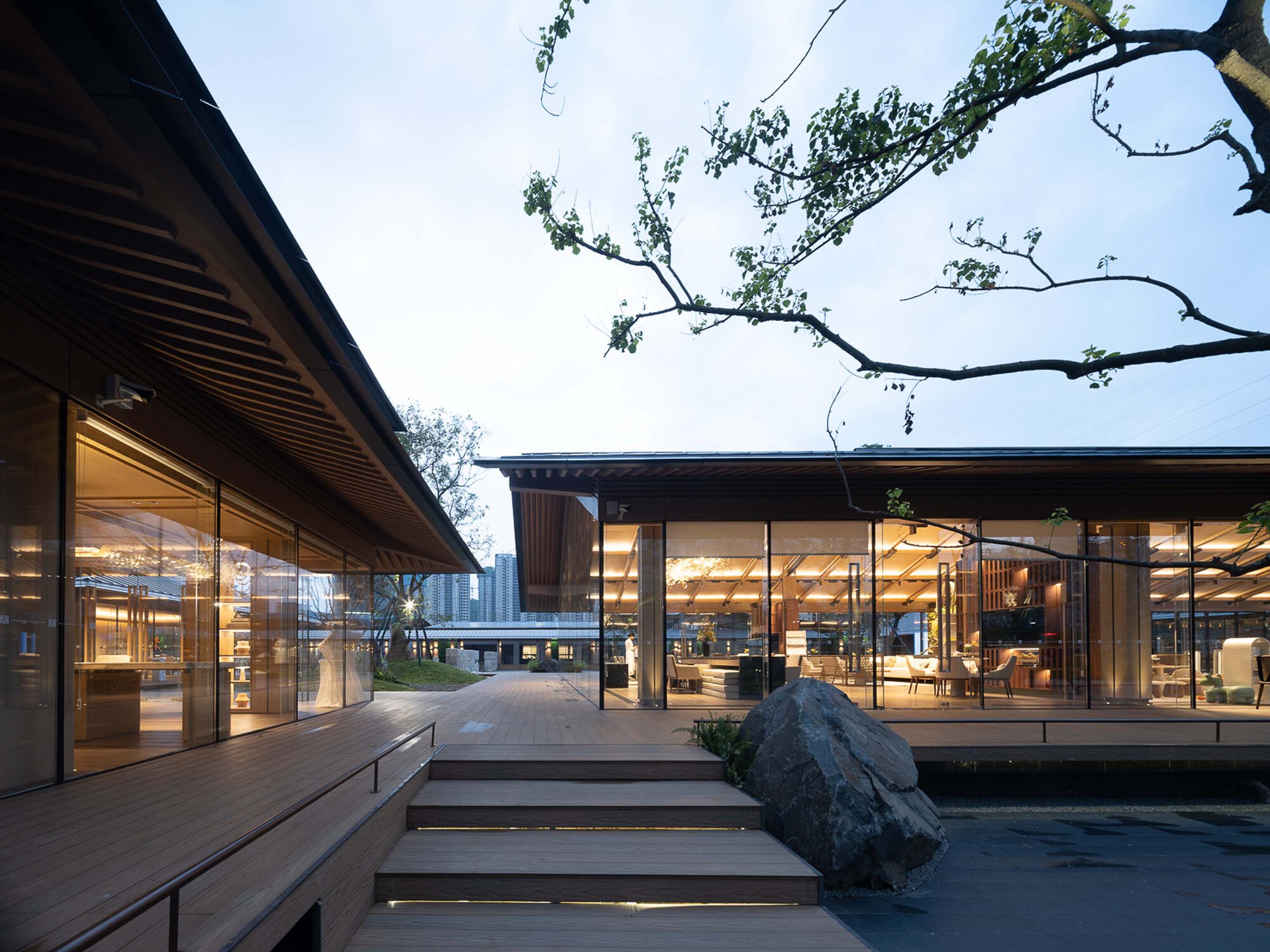 Gallery of Kunming Caohai Building Expansion Project of Wen Xing Lou ...