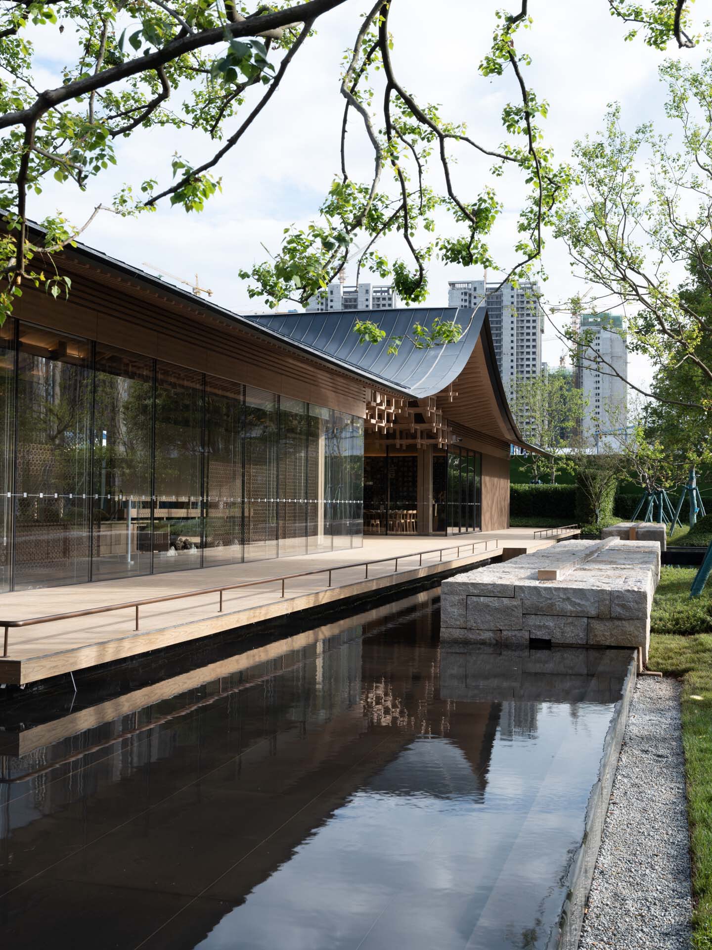 Gallery of Kunming Caohai Building Expansion Project of Wen Xing Lou ...