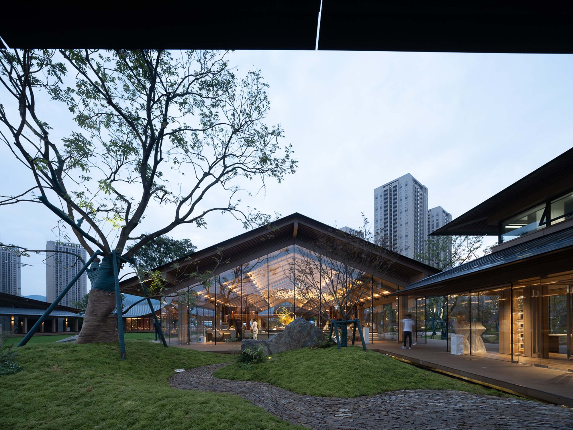 Gallery of Kunming Caohai Building Expansion Project of Wen Xing Lou ...