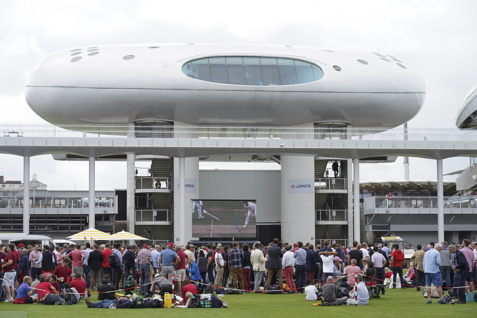 Gallery of Compton & Edrich Stands Lord’s Cricket Ground ...
