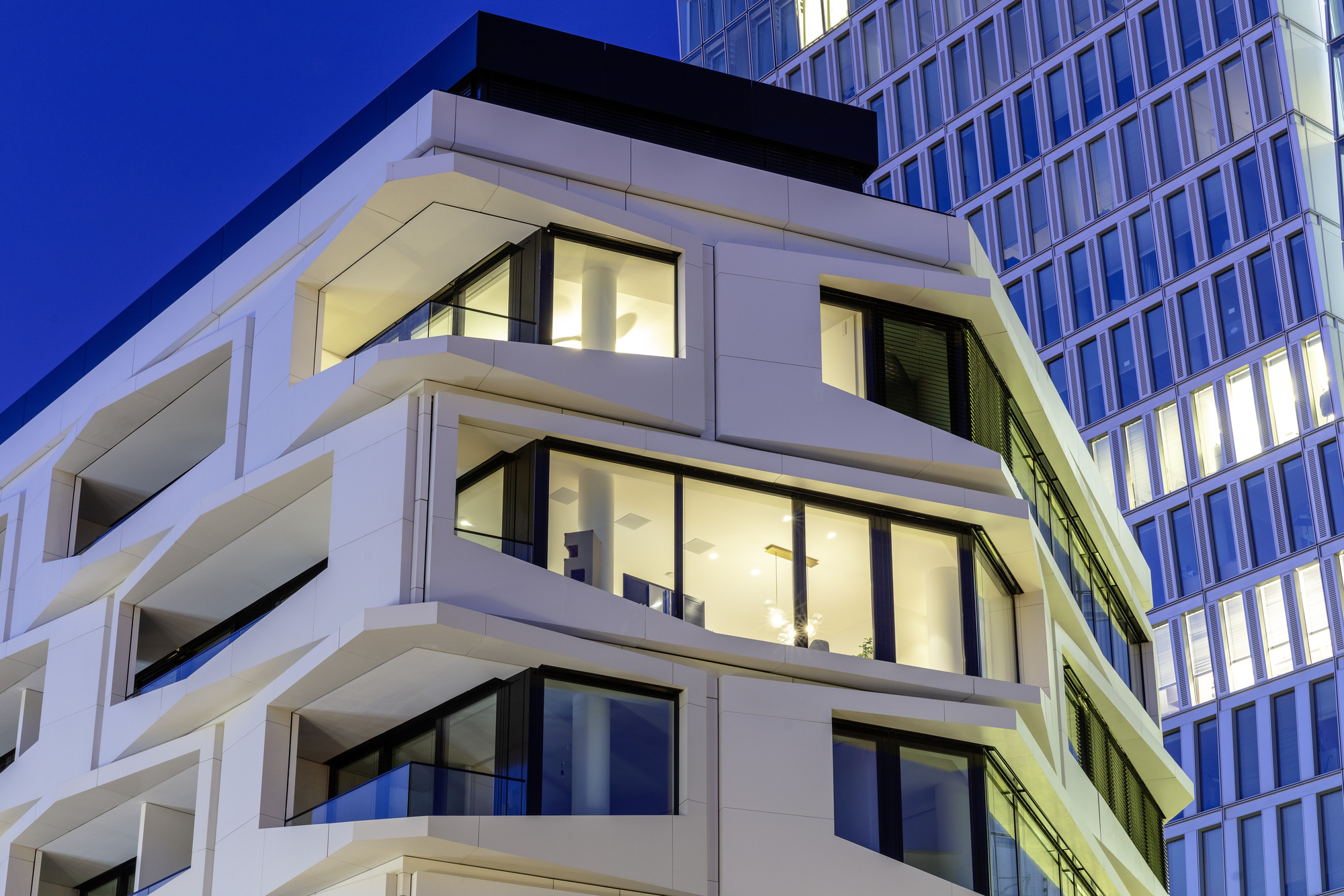 Gallery of Flare of Frankfurt Apartments / Hadi Teherani Architects - 8