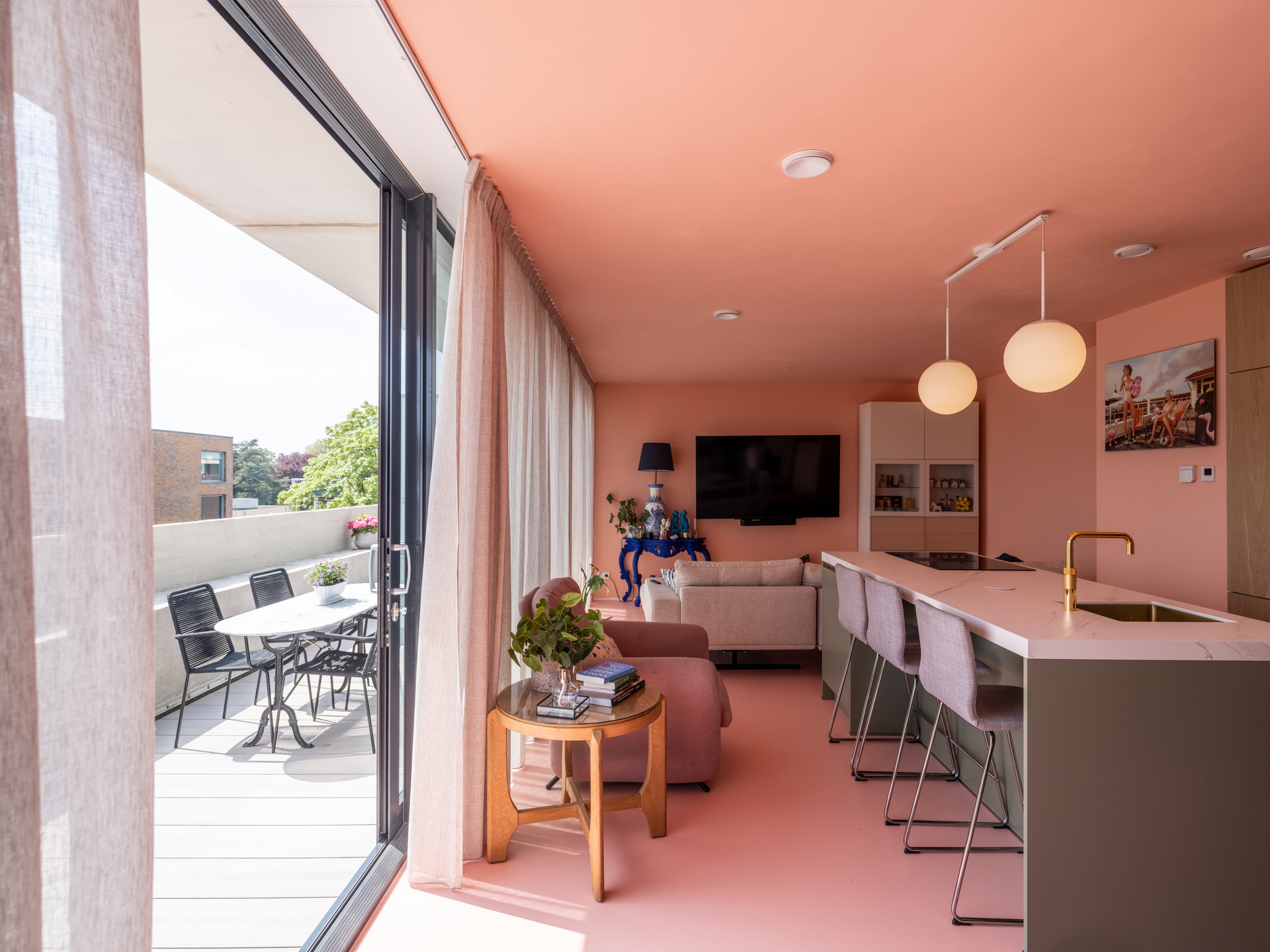 Gallery of Church to Apartments Transformation / HOYT Architecten - 25