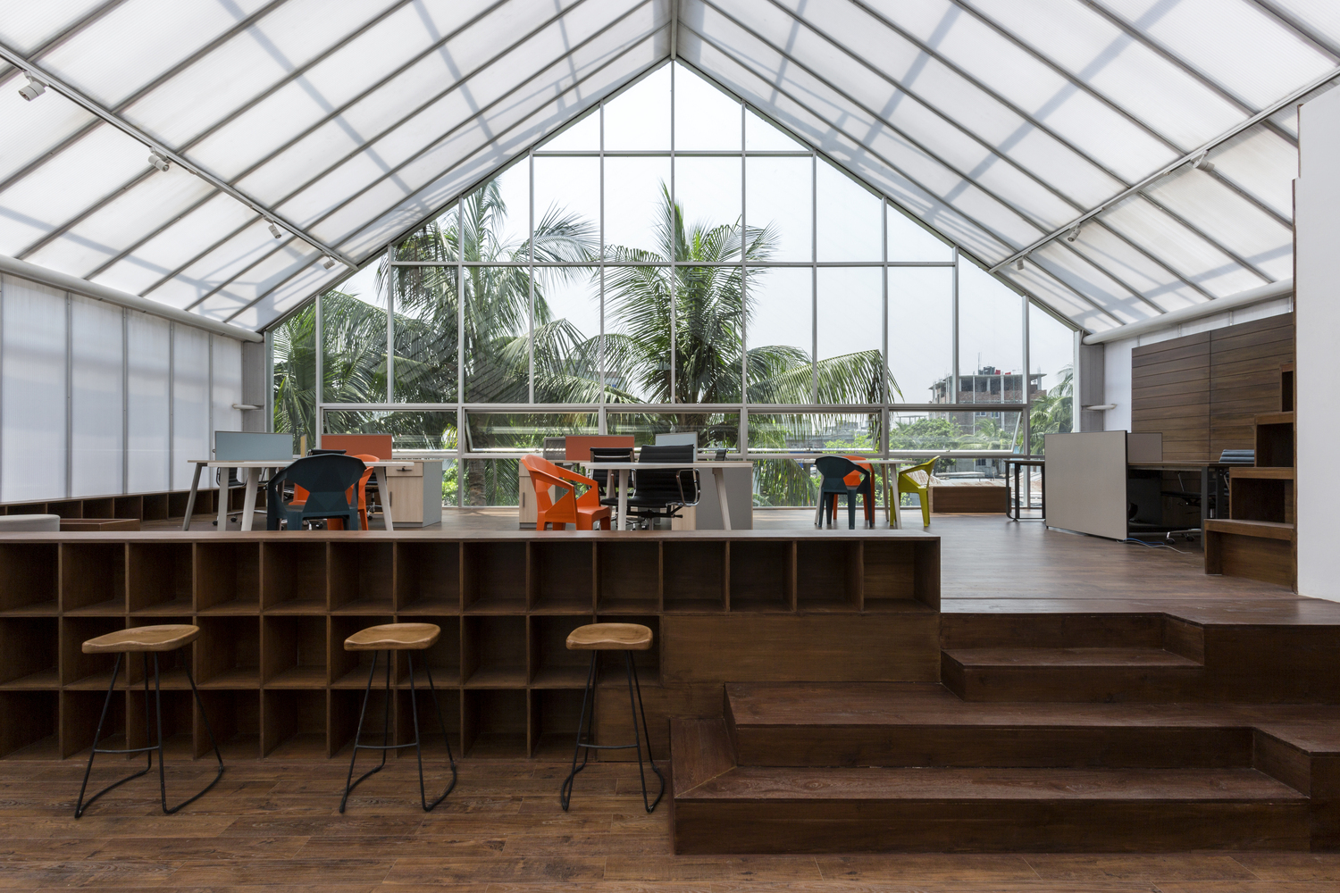 Gallery of The Future of Glass Construction in a Warmer World: A ...