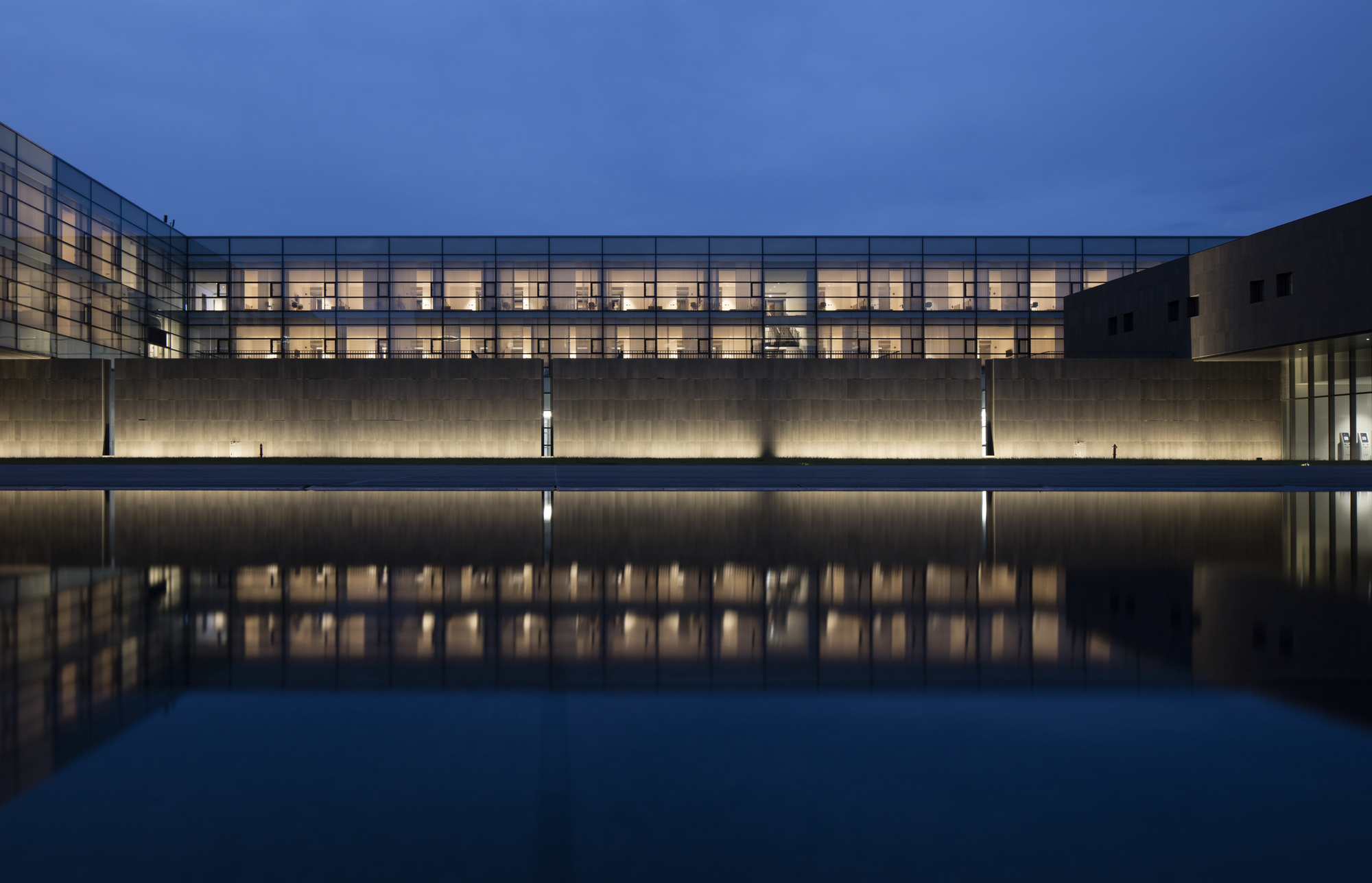 Gallery of Hyundai Motor Group Global Partnership Center And University ...