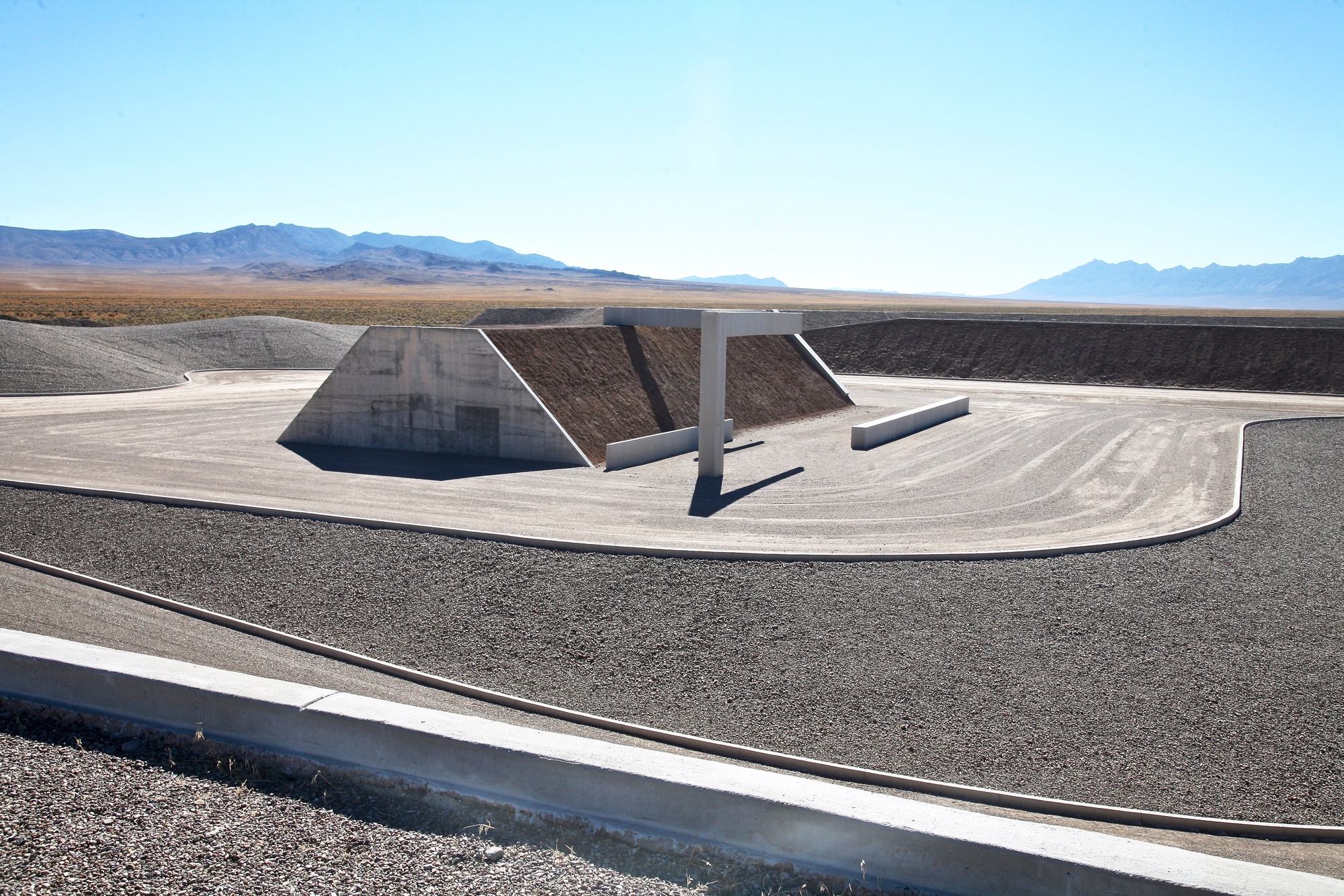 Gallery of More Than 50 Years in the Making, Michael Heizer’s ...