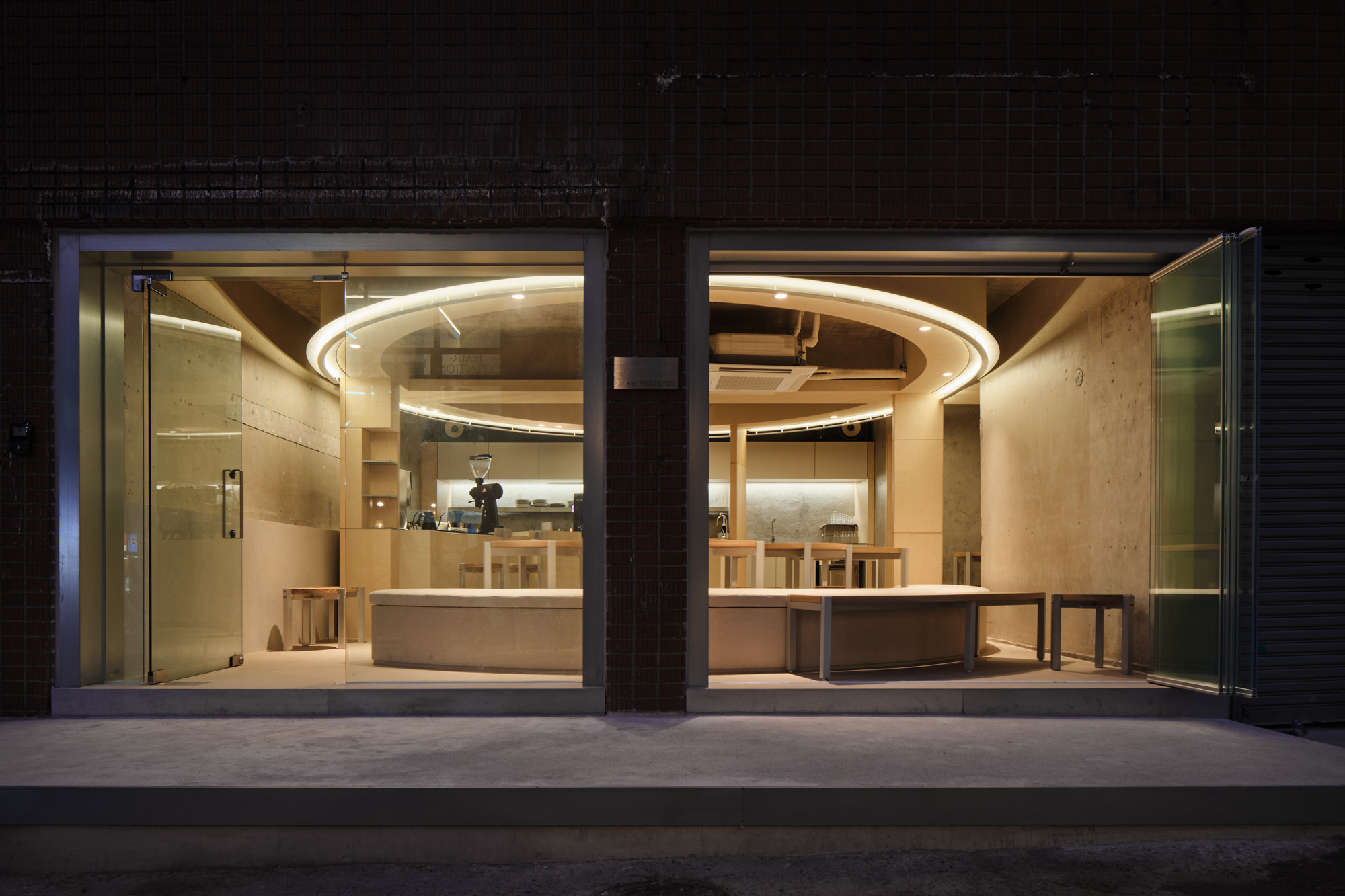 Gallery of or whatever Café / design by 83 - 26