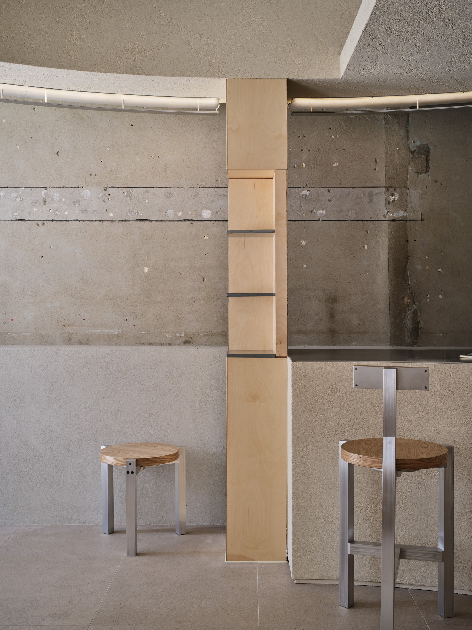 Gallery of or whatever Café / design by 83 - 13