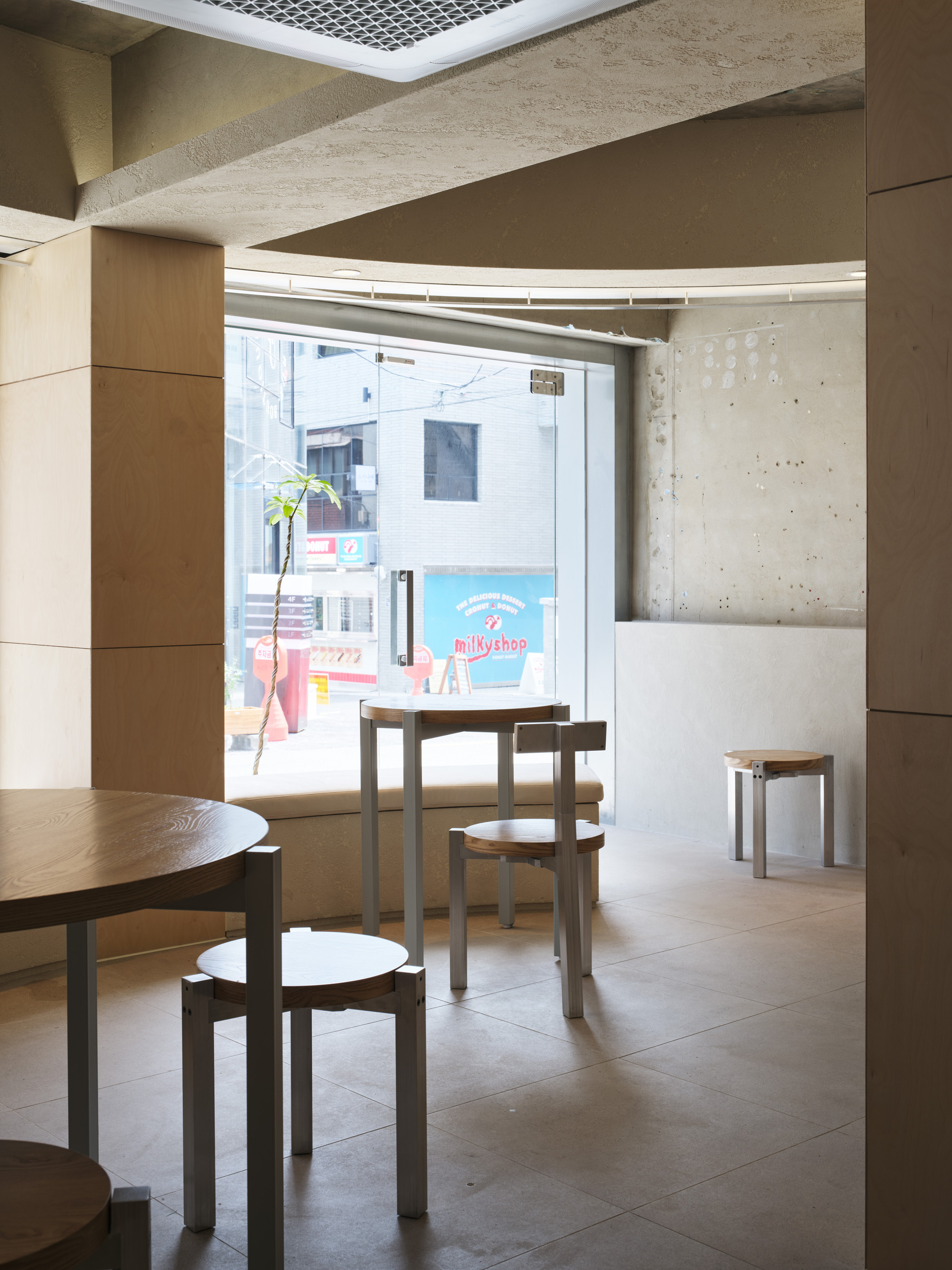 Gallery of or whatever Café / design by 83 - 8