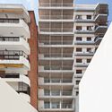 JMM 477 Building / Diego Cherbenco + Anibal Bizzotto | ArchDaily