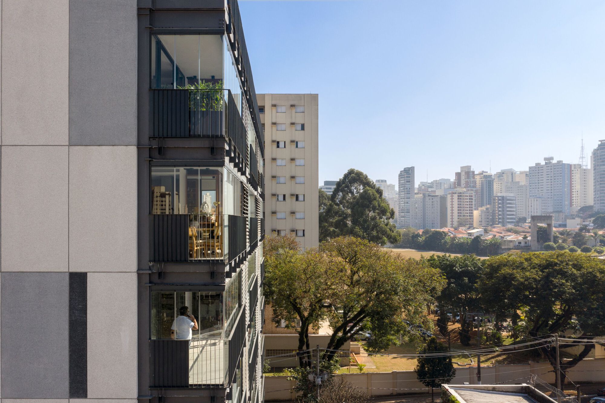 Galeria de Edifício Urbic Ibirapuera / ARKITITO Arquitetura - 6