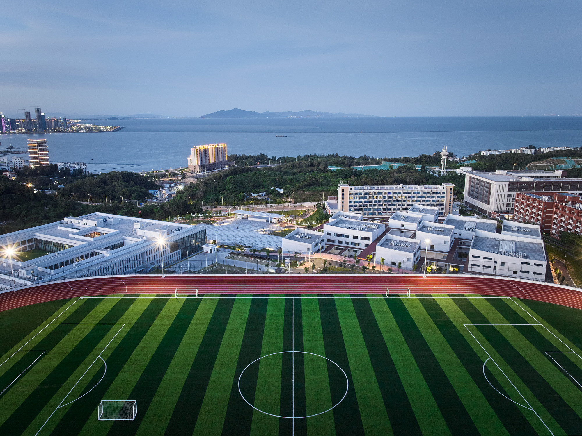 Gallery of Shantou Preschool Education College / L&M DESIGN LAB - 15