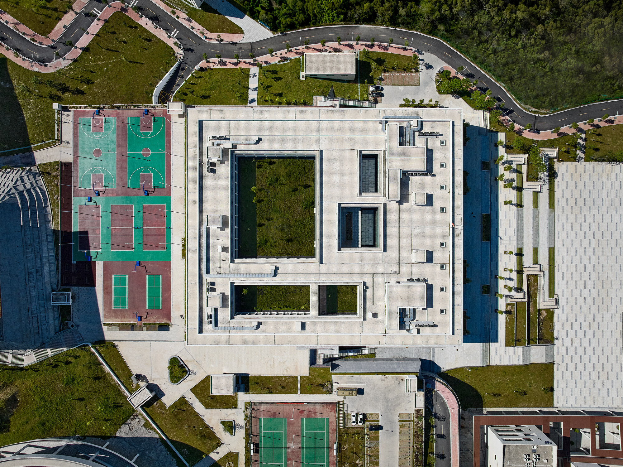 Gallery of Shantou Preschool Education College / L&M DESIGN LAB - 18