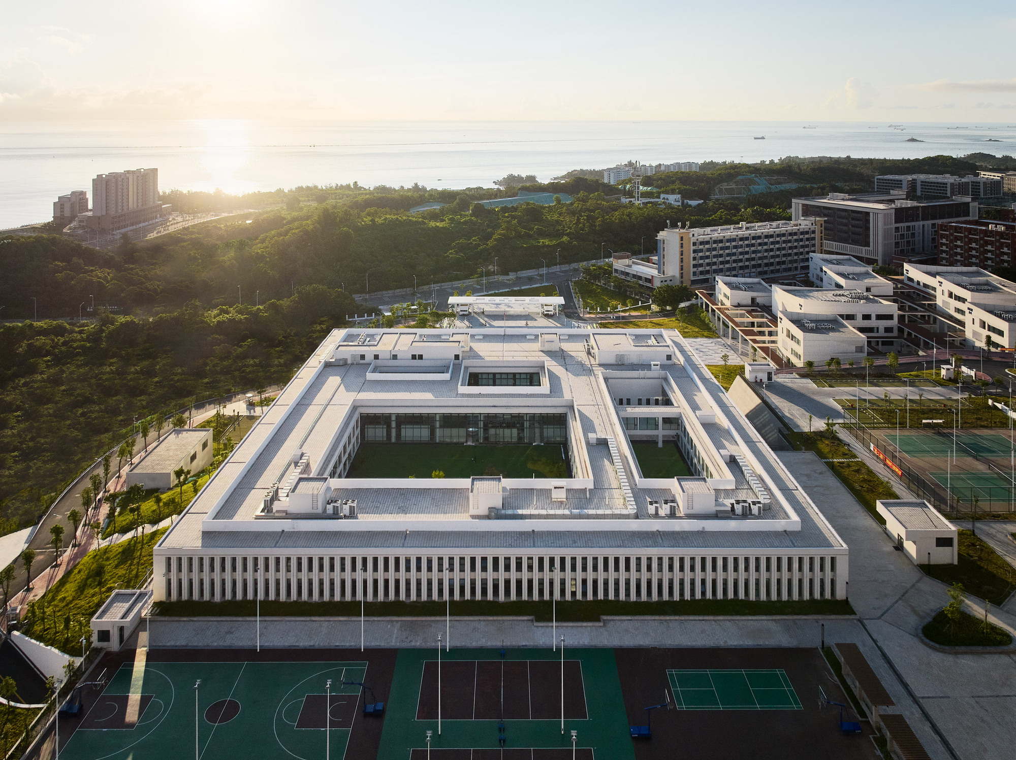Gallery of Shantou Preschool Education College / L&M DESIGN LAB - 19
