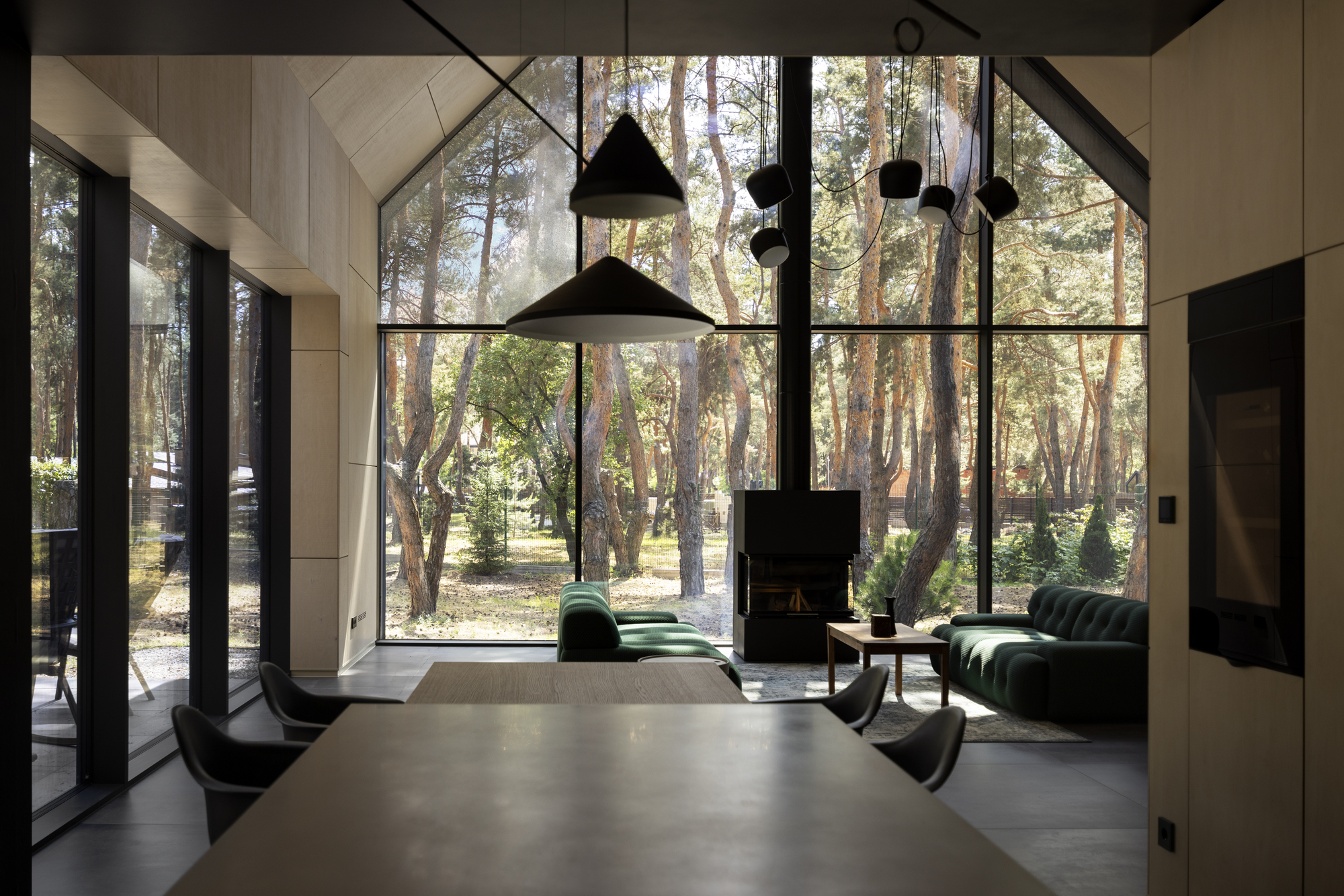 Gallery of House Among The Pines / ArchObraz - 13