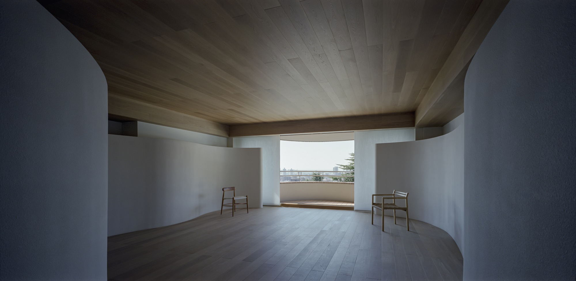 Gallery of House with Light Void / FujiwaraMuro Architects - 2