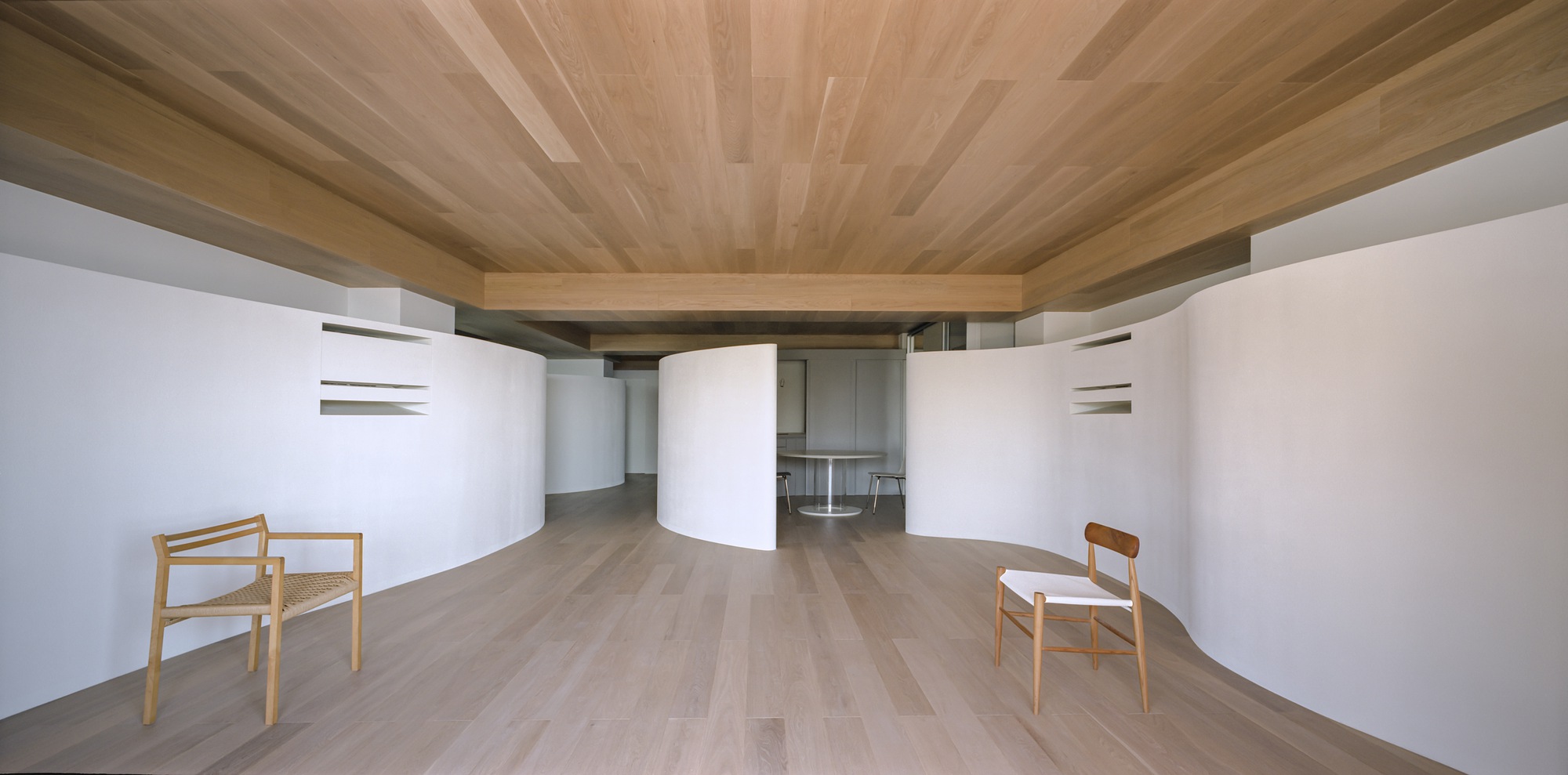 Gallery of House with Light Void / FujiwaraMuro Architects - 3
