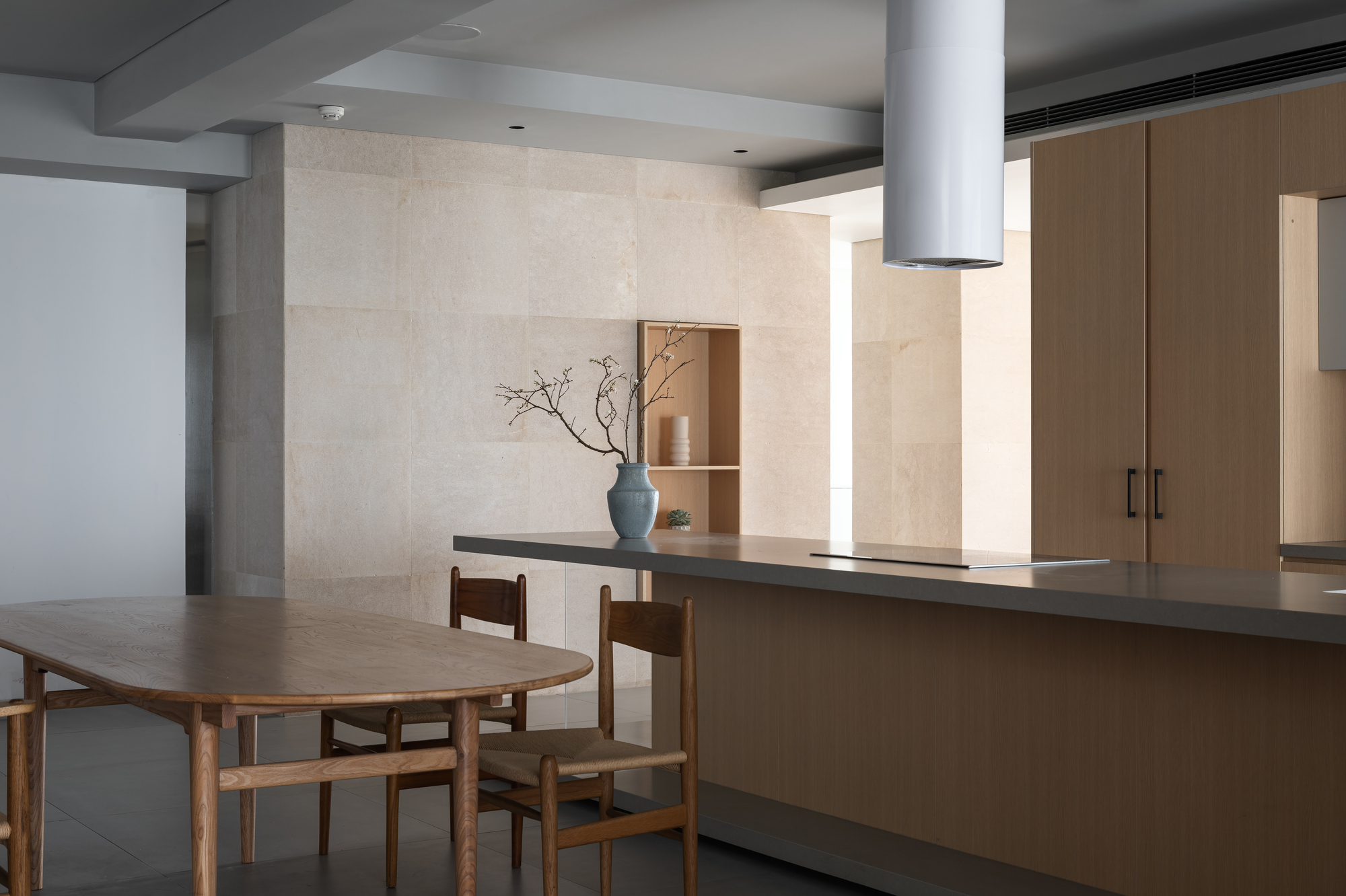 Gallery of P2ciputra Apartment / DaoHo Studio - 8