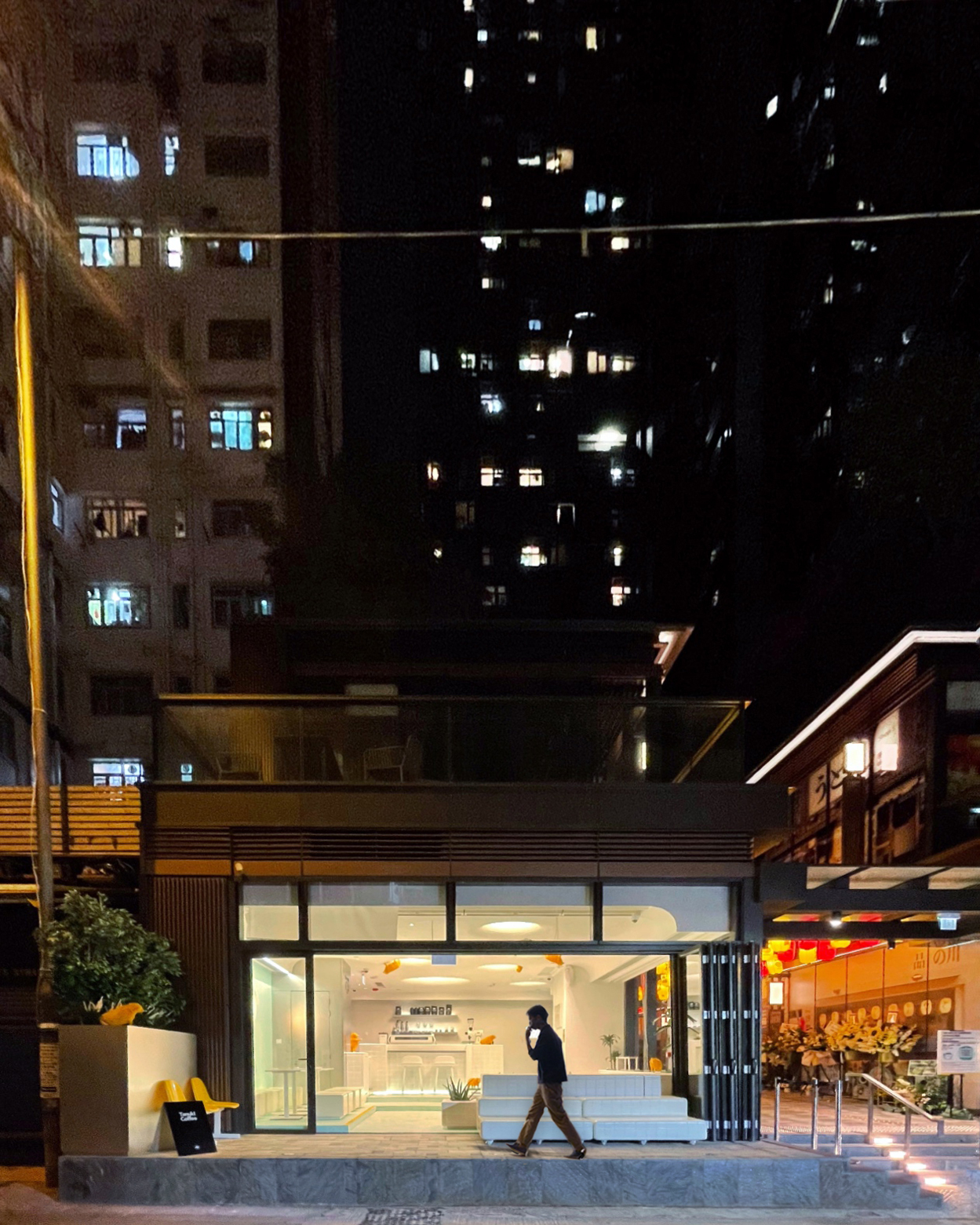 Gallery of Alien Tanuki’s Space Capsule Coffee Shop / Absence from ...