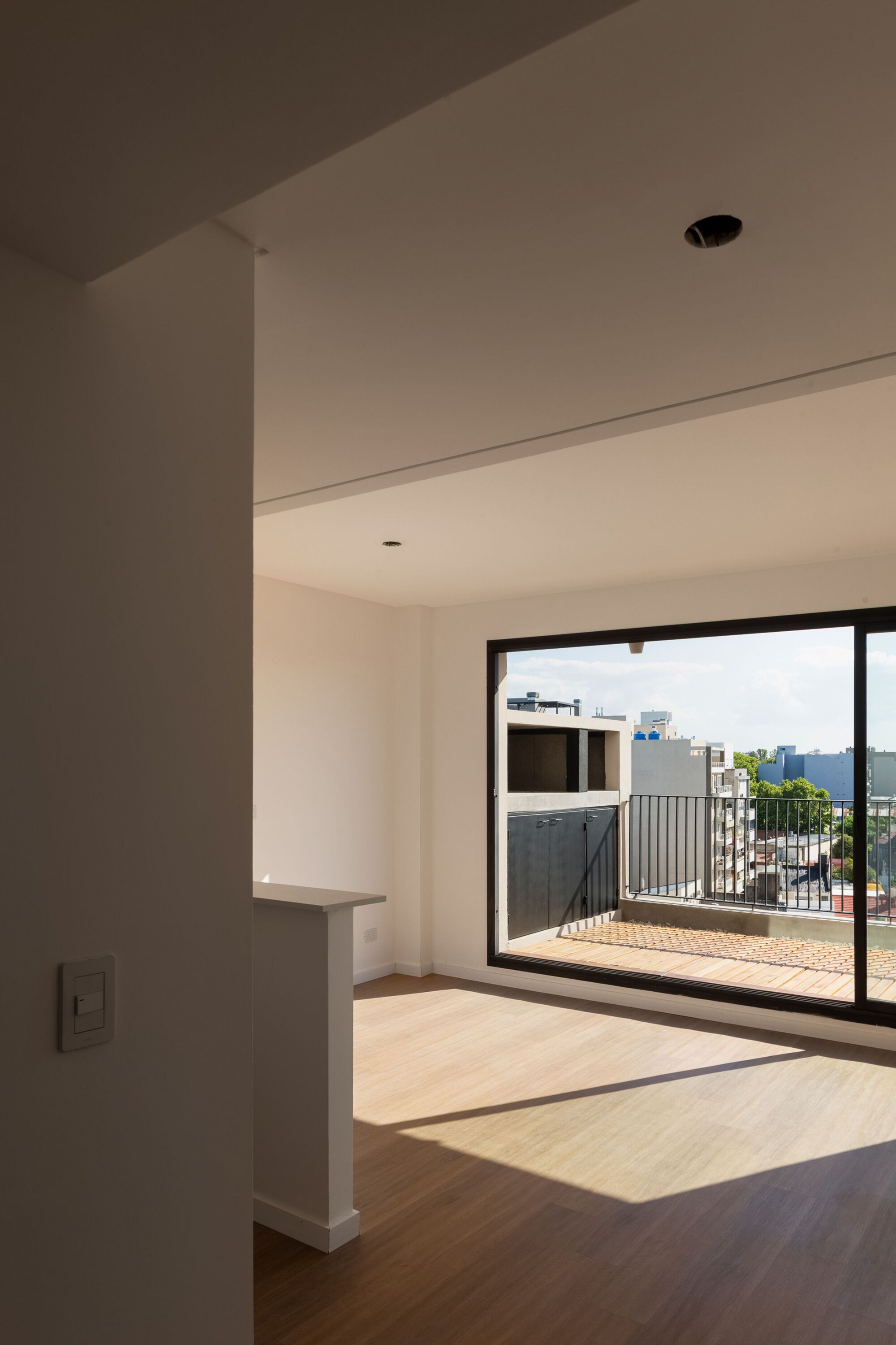 Gallery of Gamarra 1245 Building / LST Arquitectura - 27