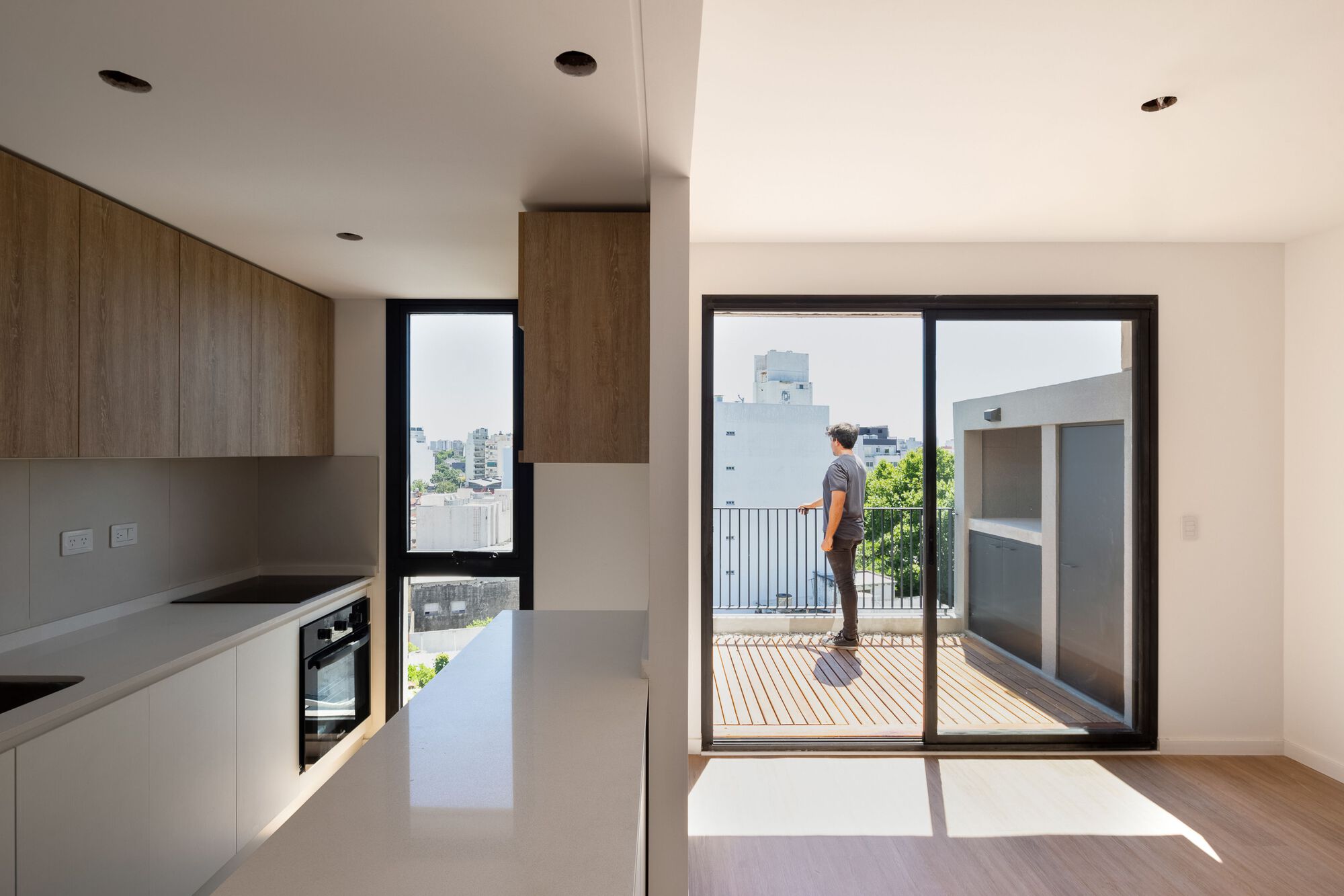 Gallery of Gamarra 1245 Building / LST Arquitectura - 16