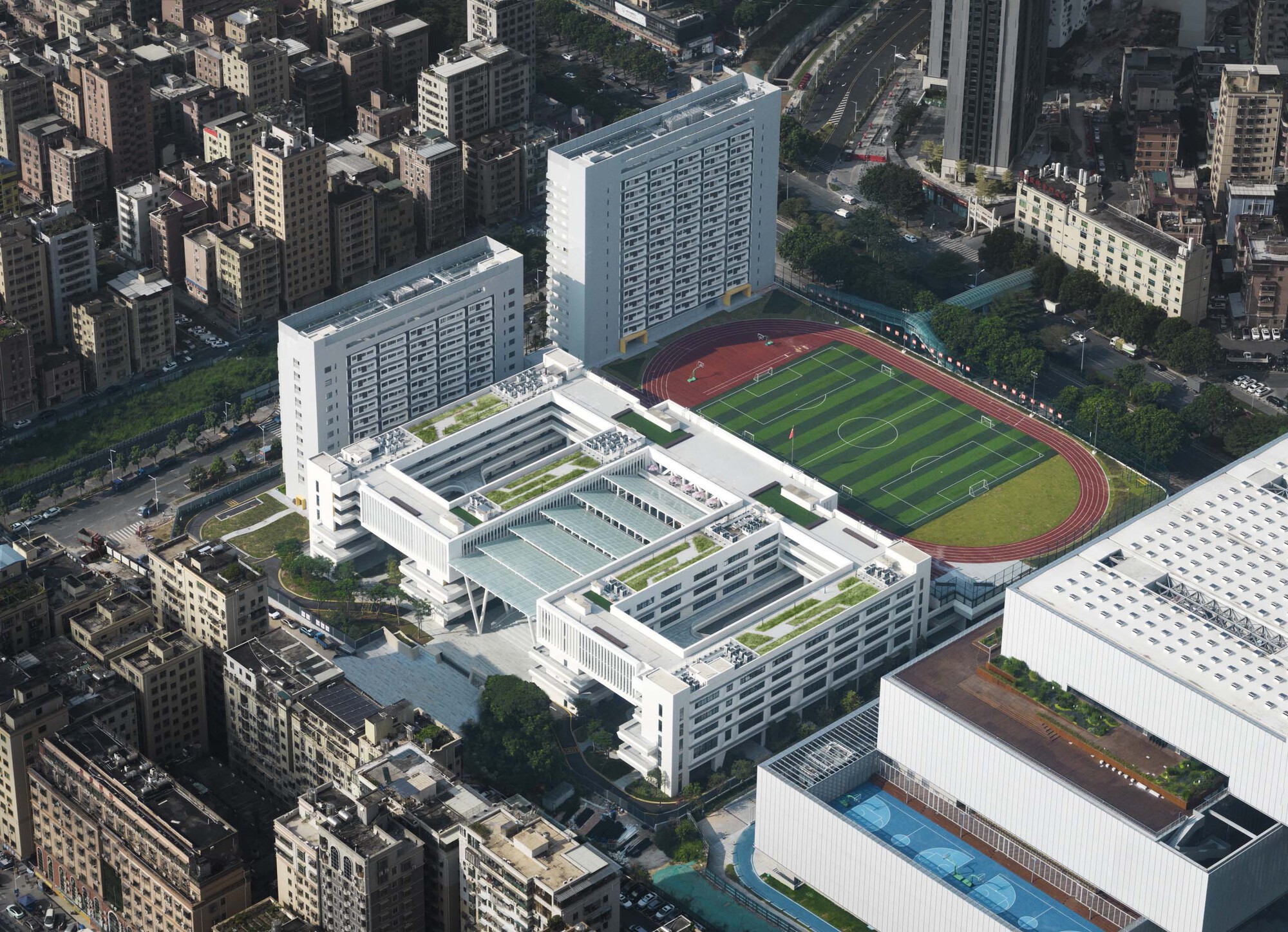 Gallery of Shenzhen Hongshan Middle School / CAPOL - 2