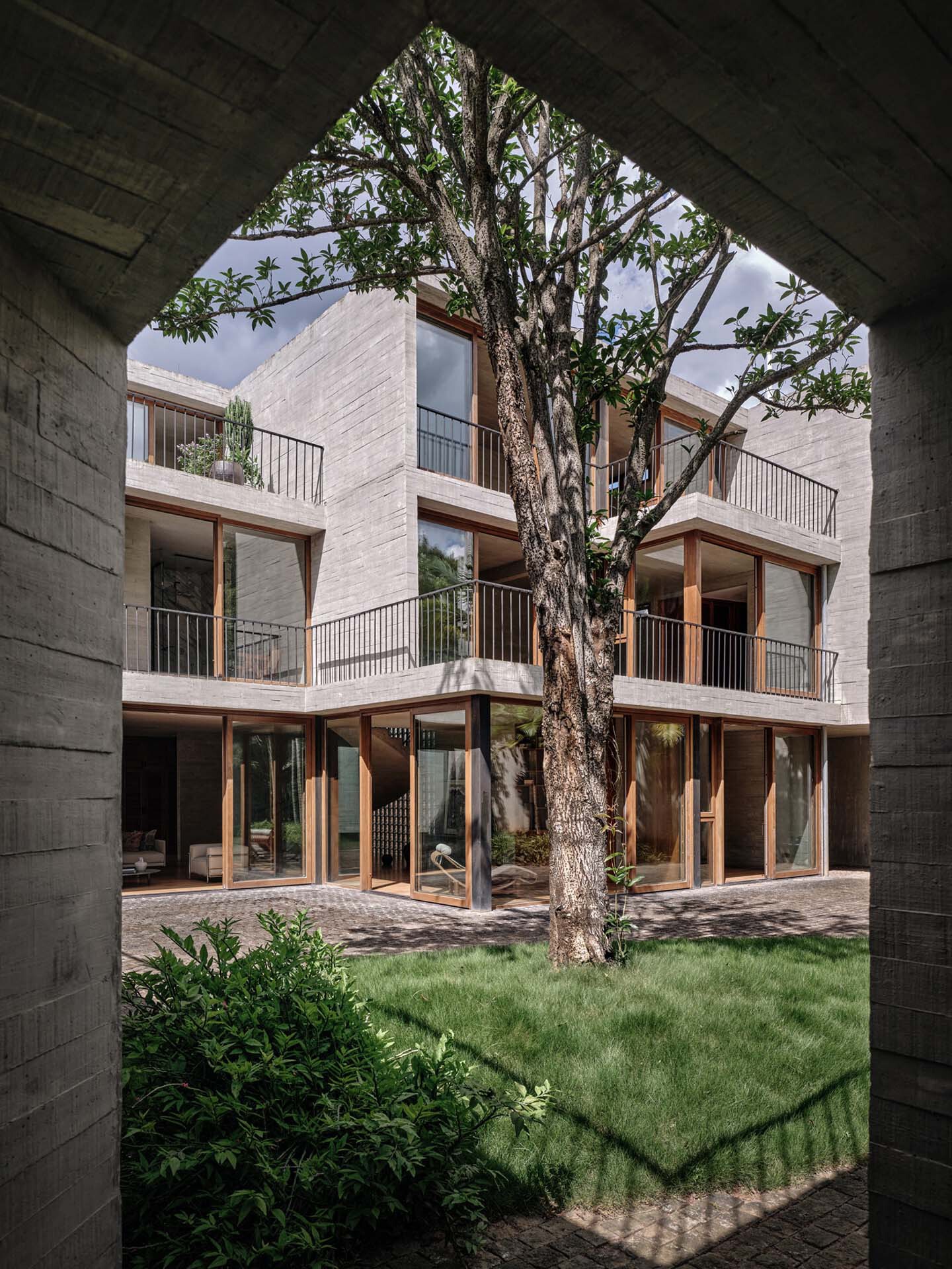 Galería de Casa Lee en Pu'er / Zhaoyang Architects - 10