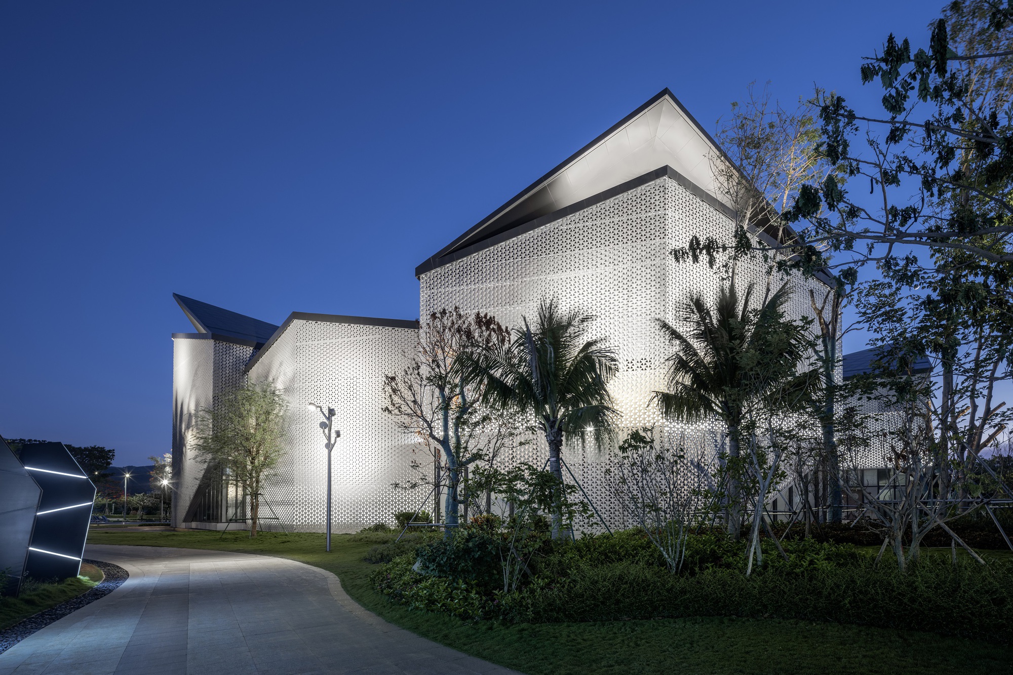 Gallery of Yazhou Bay Science & Technology City Industry Promotion ...