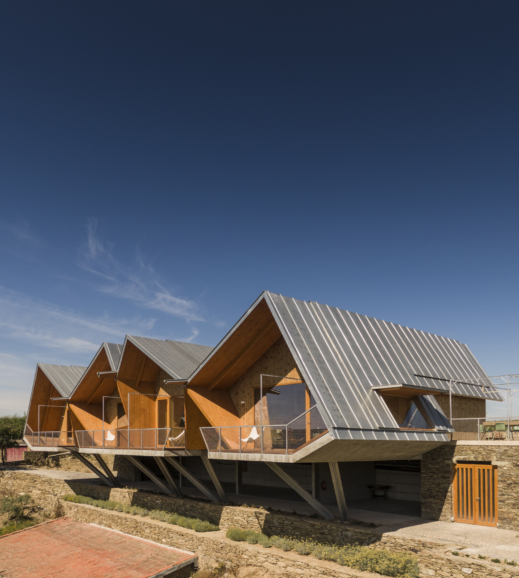 Gallery of Quinta da Faísca Tourist Accomodation / Carlos Castanheira - 30