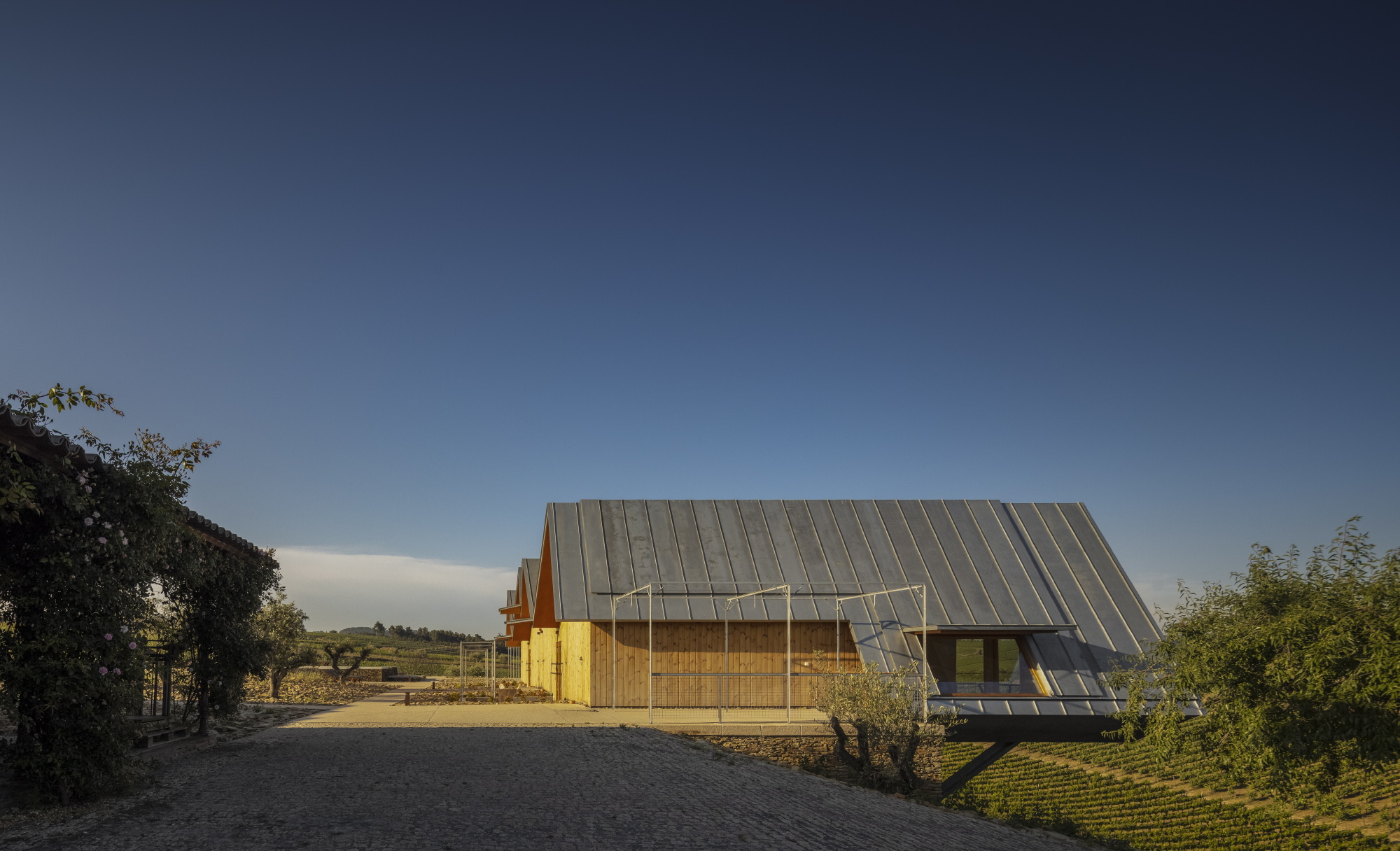 Gallery of Quinta da Faísca Tourist Accomodation / Carlos Castanheira - 29