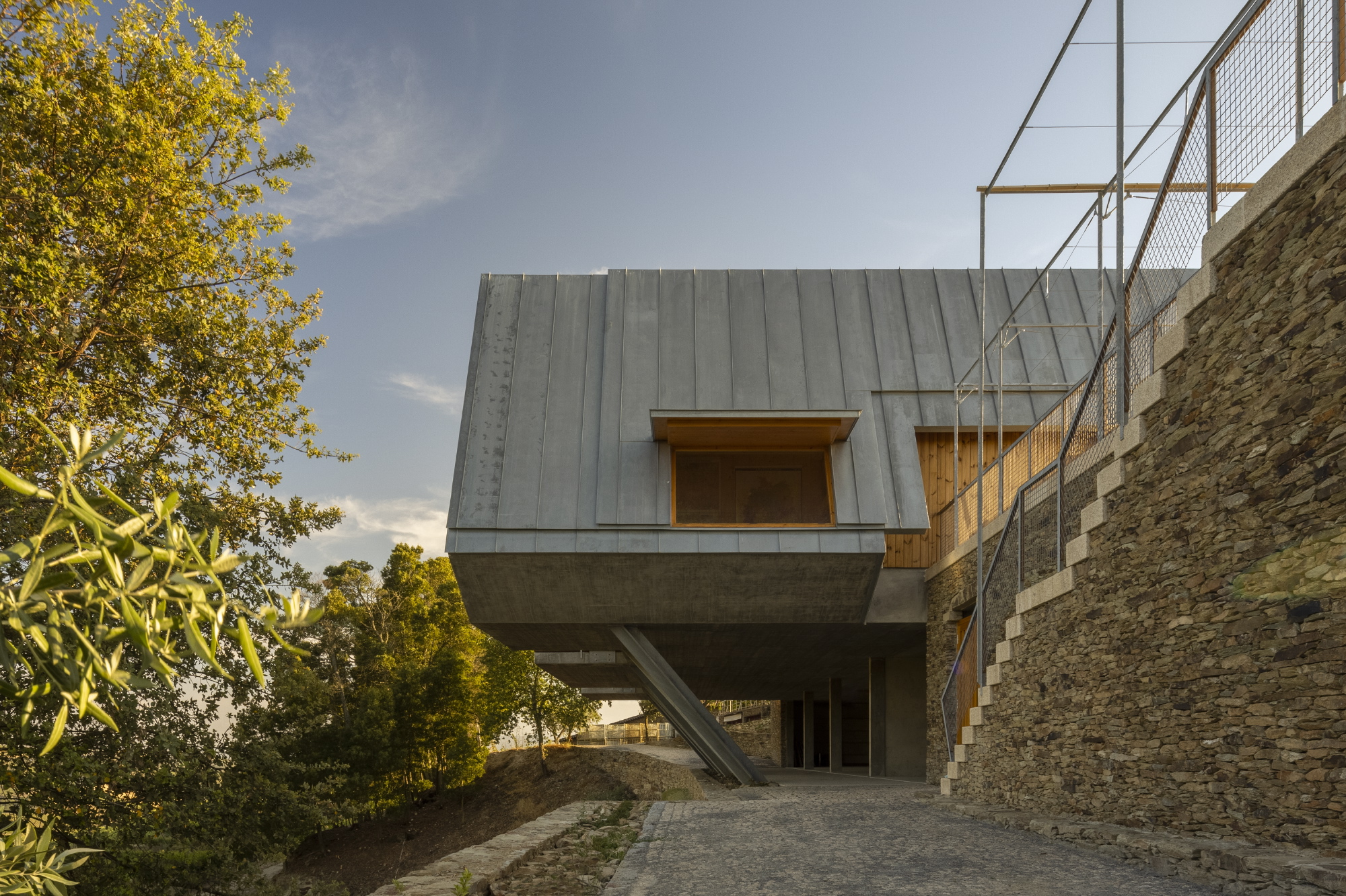 Gallery of Quinta da Faísca Tourist Accomodation / Carlos Castanheira - 26