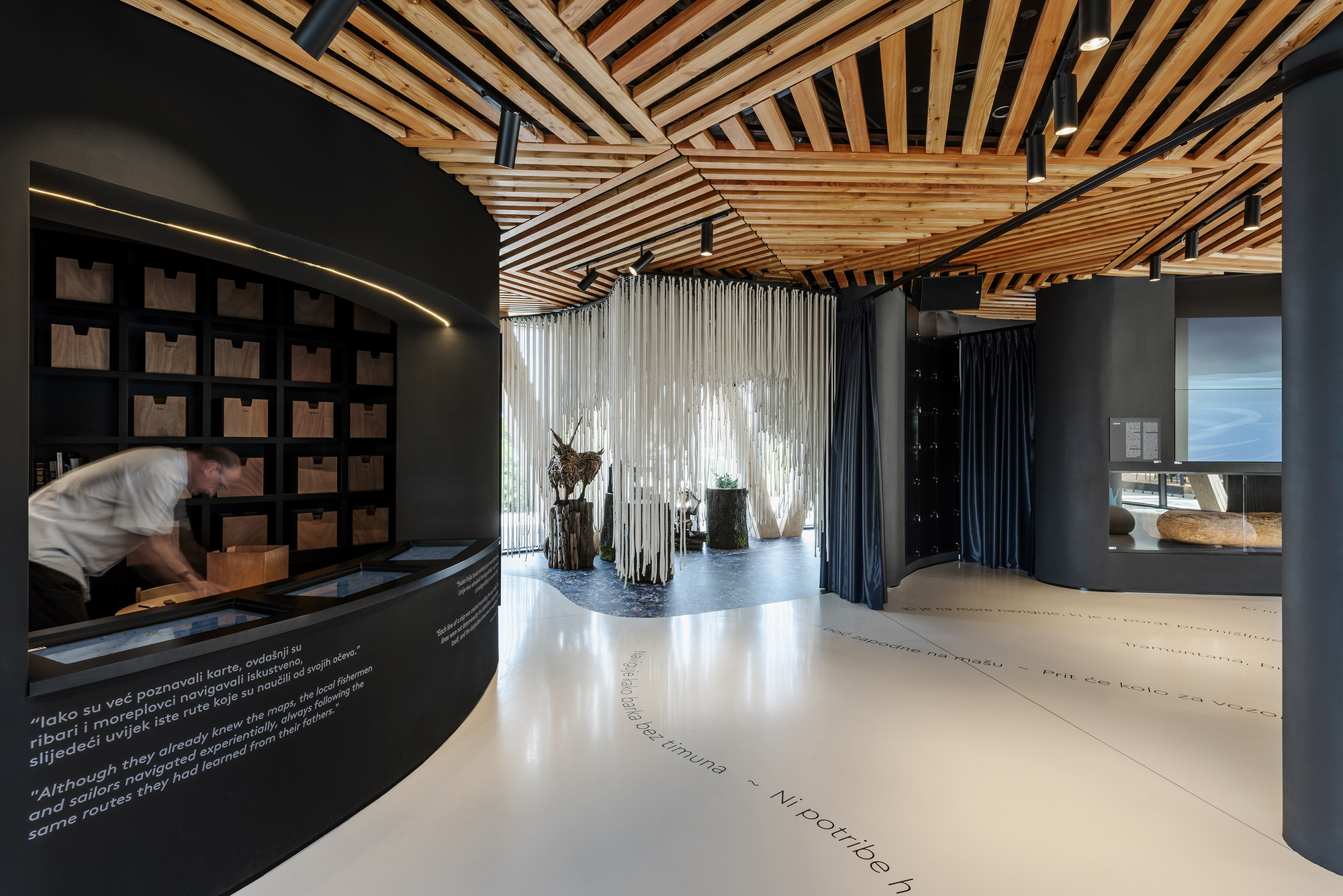 Gallery of DUBoak Maritime Heritage Interpretation Center / NFO - 16