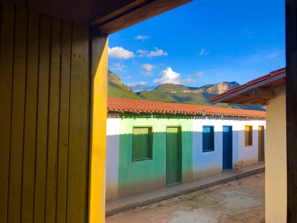 Galeria de Terra Afefé: uma microcidade de adobe na Chapada Diamantina - 2