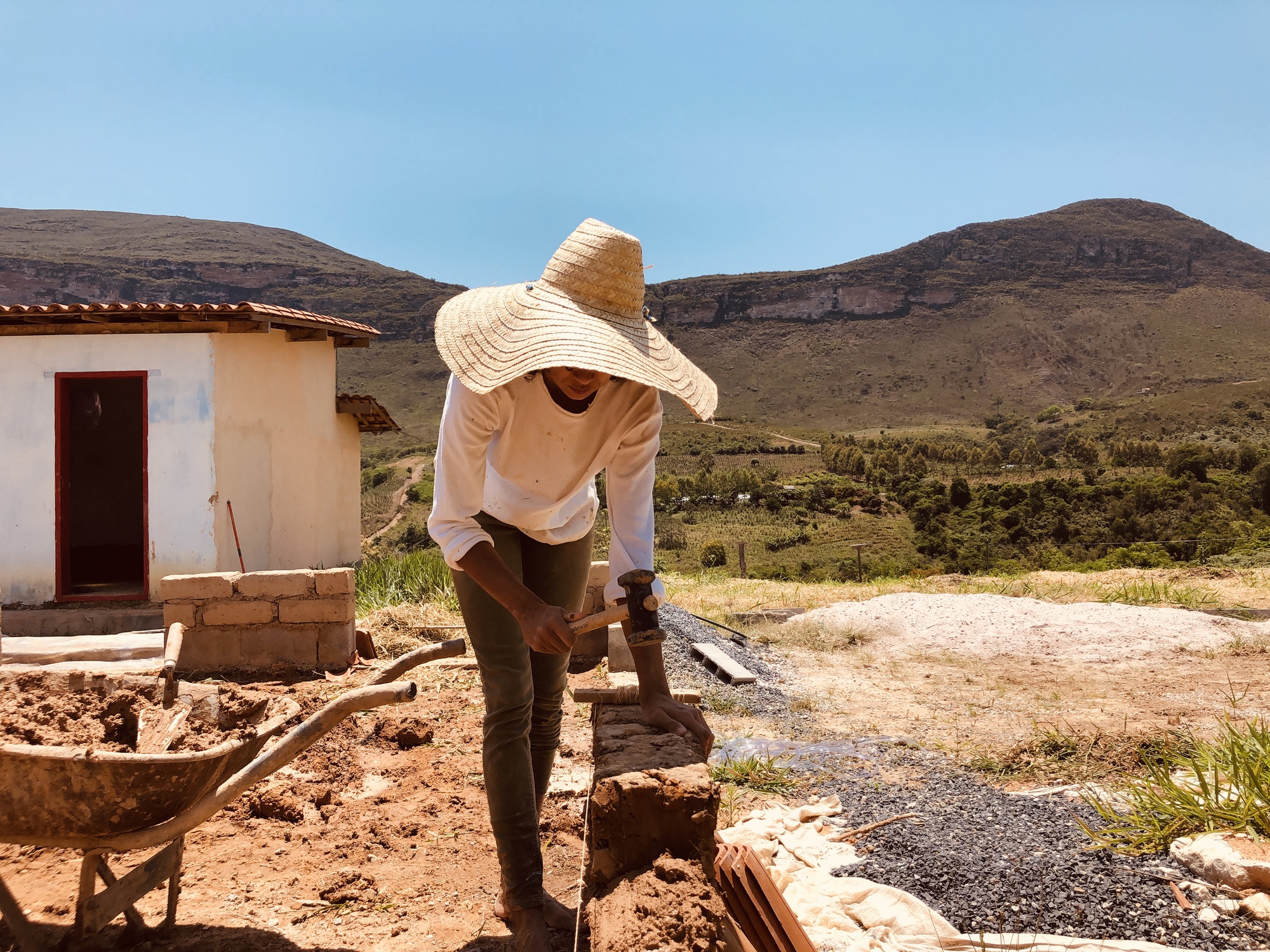 Galeria de Terra Afefé: uma microcidade de adobe na Chapada Diamantina - 5
