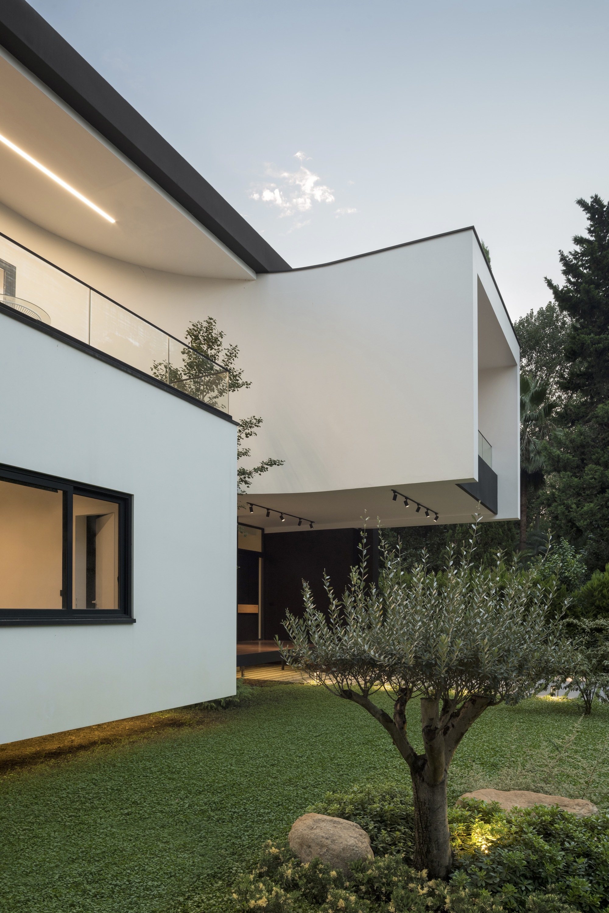 Gallery of Ferdows House / Naghshekhak (NK Architects) - 10