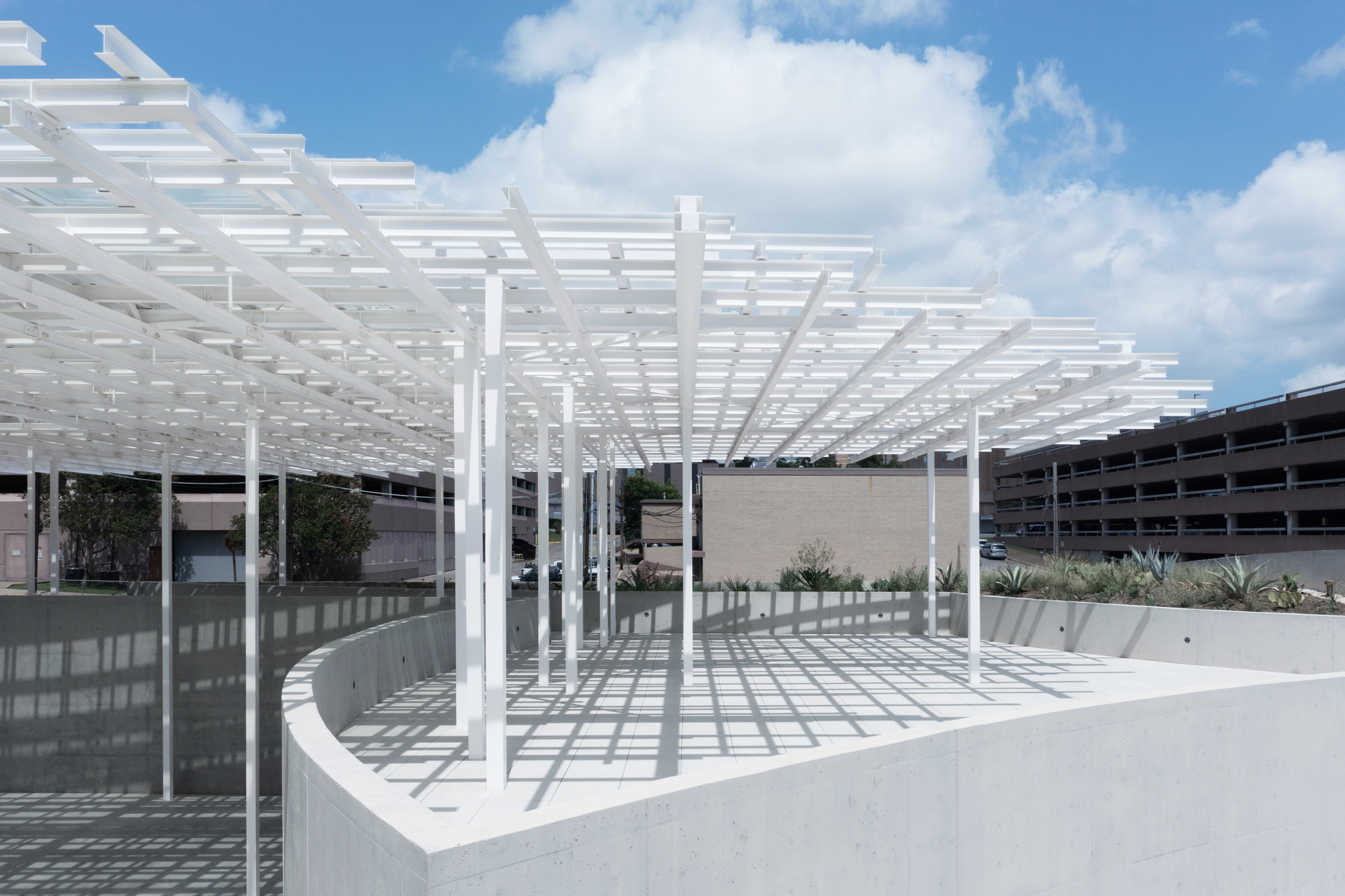 Gallery of Moody Amphitheater at Waterloo Greenway / Thomas Phifer and ...