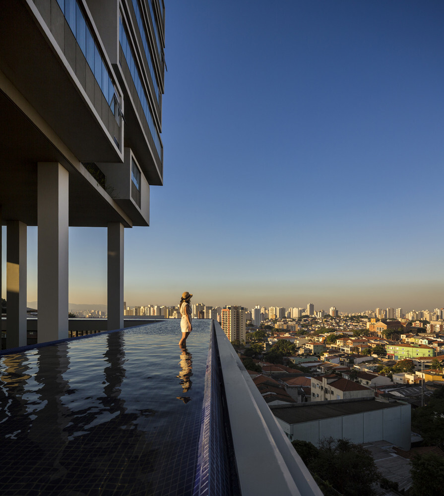 跨学科的诗学，走进 Isay Weinfeld 的作品 | ArchDaily