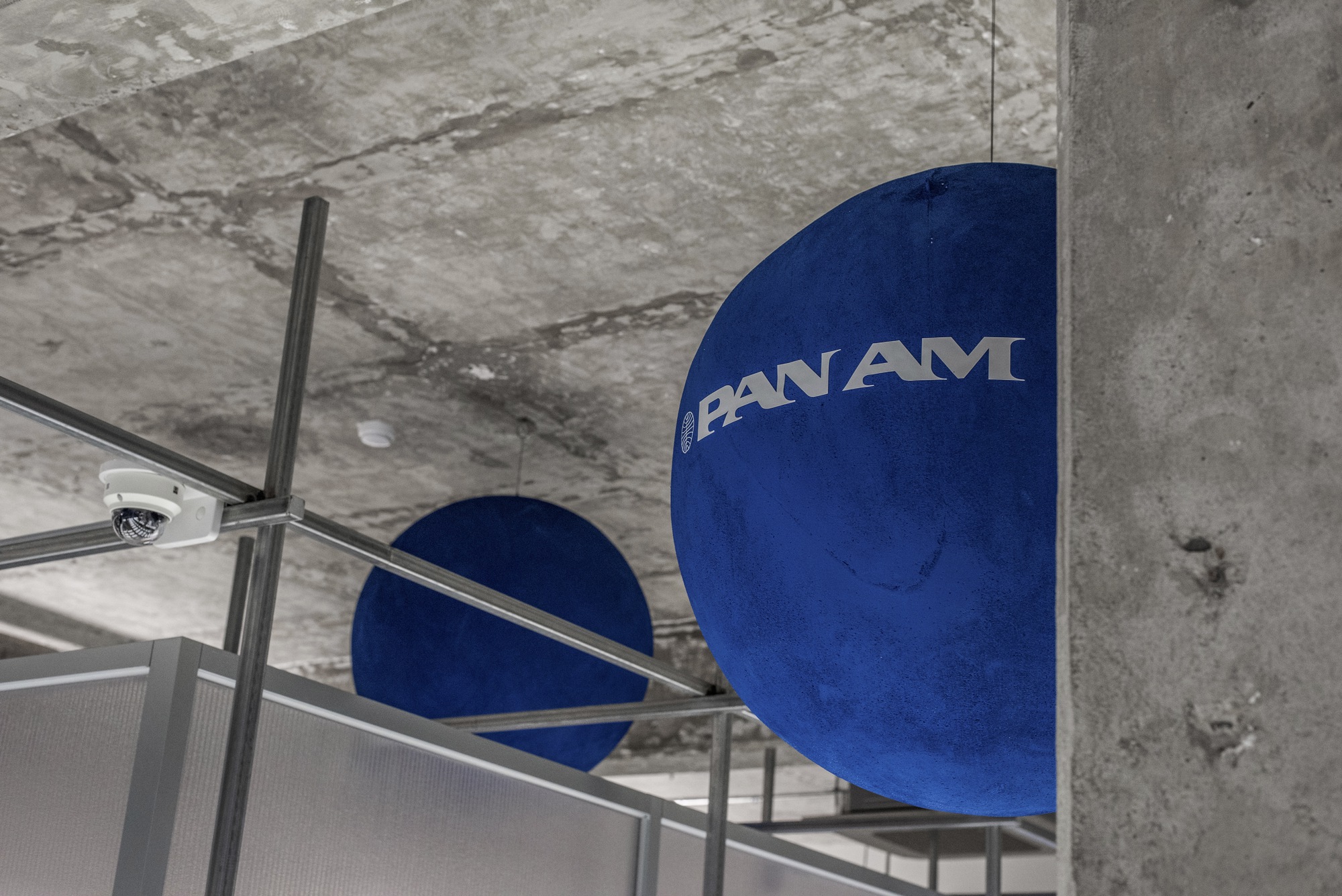 Gallery of PAN AM Flagship Store / NiiiZ Design Lab - 21