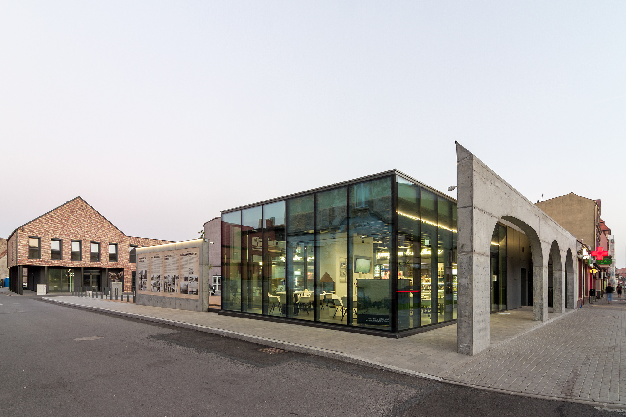 Gallery of Bus Stop Education Community Center / Neostudio Architekci - 3