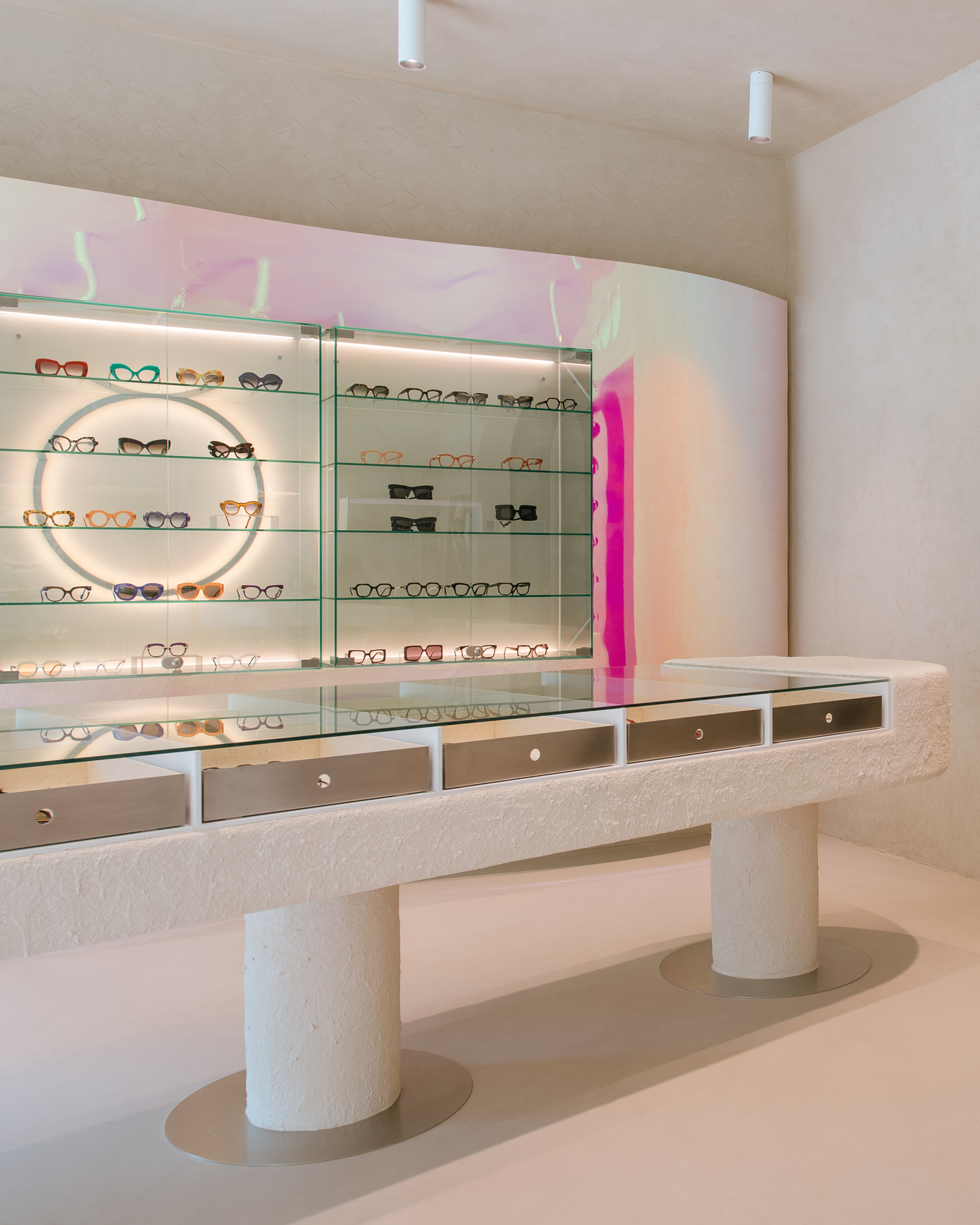 Gallery of IOKO Store / alan prekop - 20