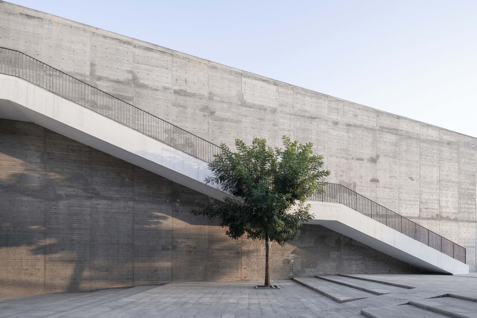 Galeria de Edifício Tuyi da Escola Secundária Youlan / WAU Design - 16