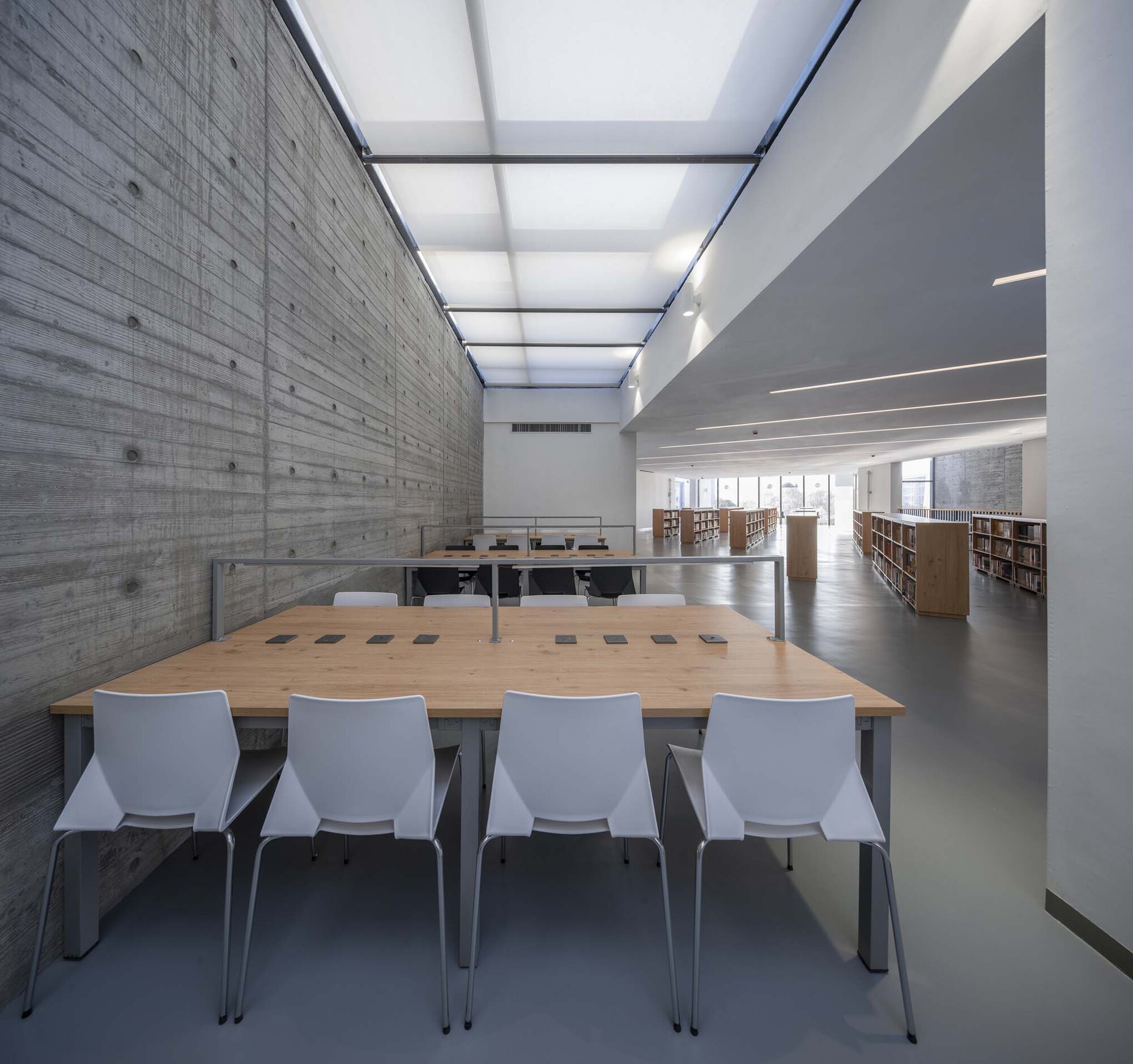 Gallery of Tuyi Building of Youlan Middle School / WAU Design - 20