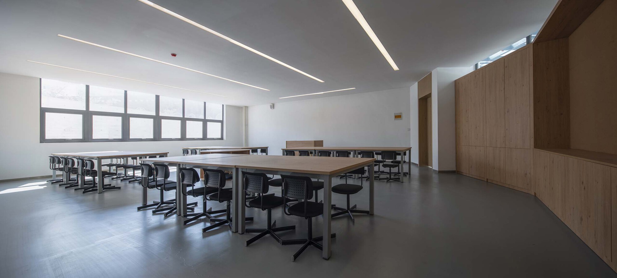 Gallery of Tuyi Building of Youlan Middle School / WAU Design - 26