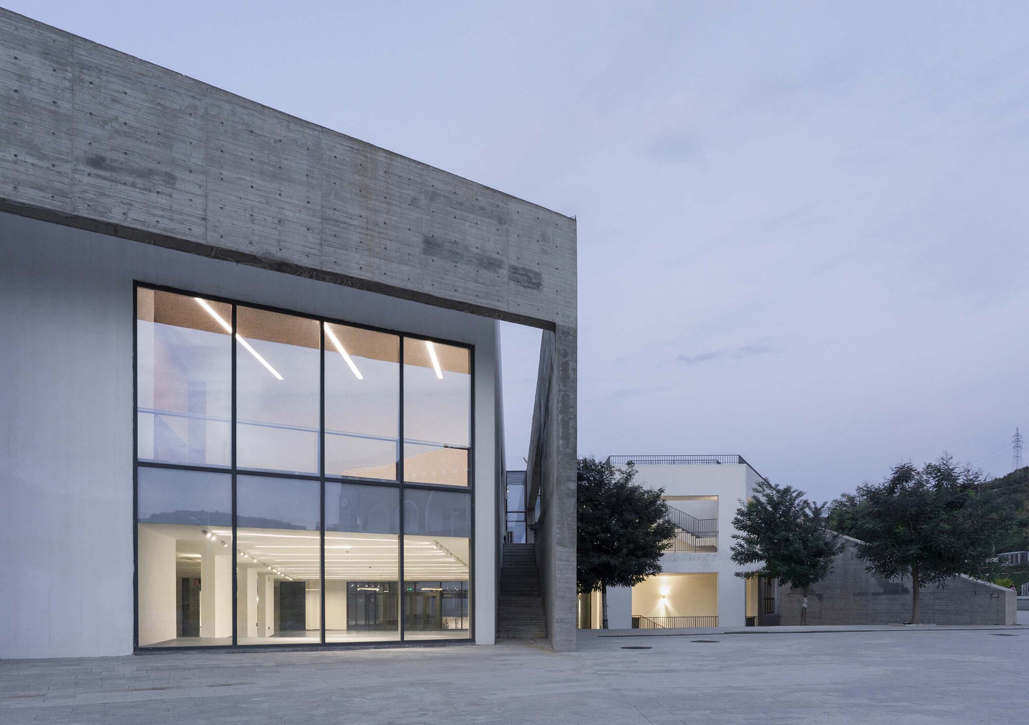 Gallery of Tuyi Building of Youlan Middle School / WAU Design - 13