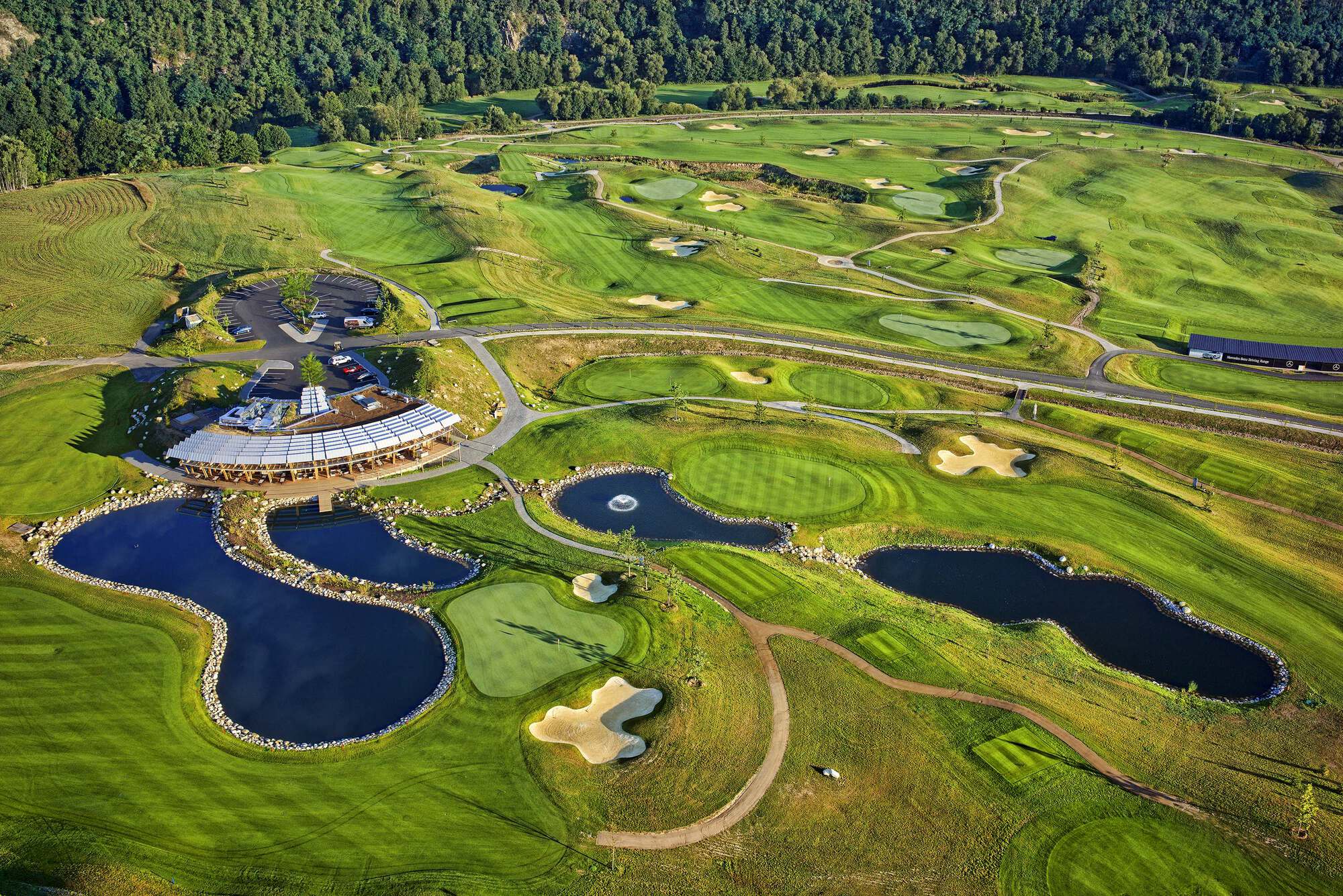 Gallery of Panorama Golf Resort / Hut Architektury Martin Rajnis - 14