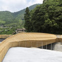 Kusugibashi Bridge / Kengo Kuma & Associates | ArchDaily