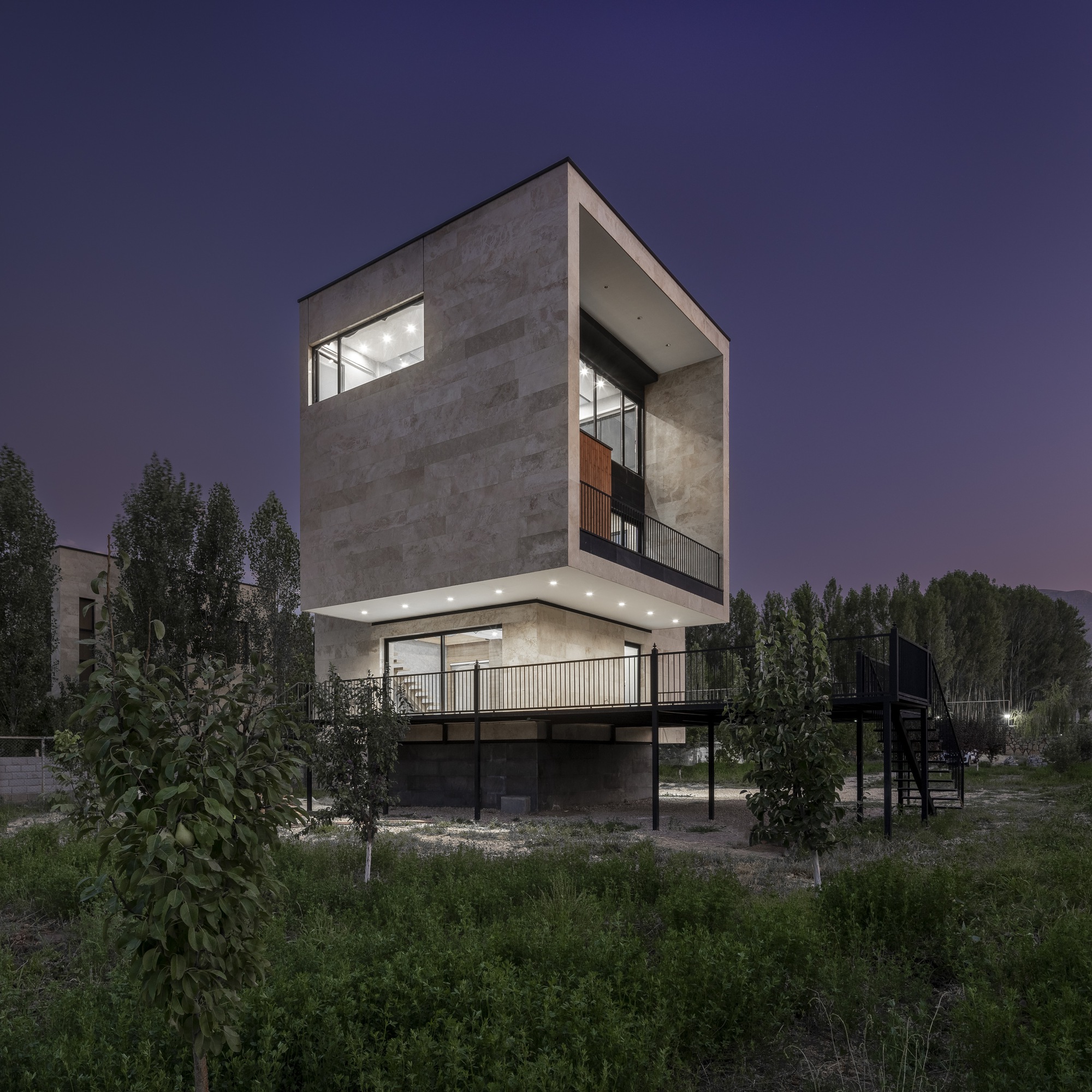 Gallery of 5*5*5 Garden House / White Cube Atelier - 11