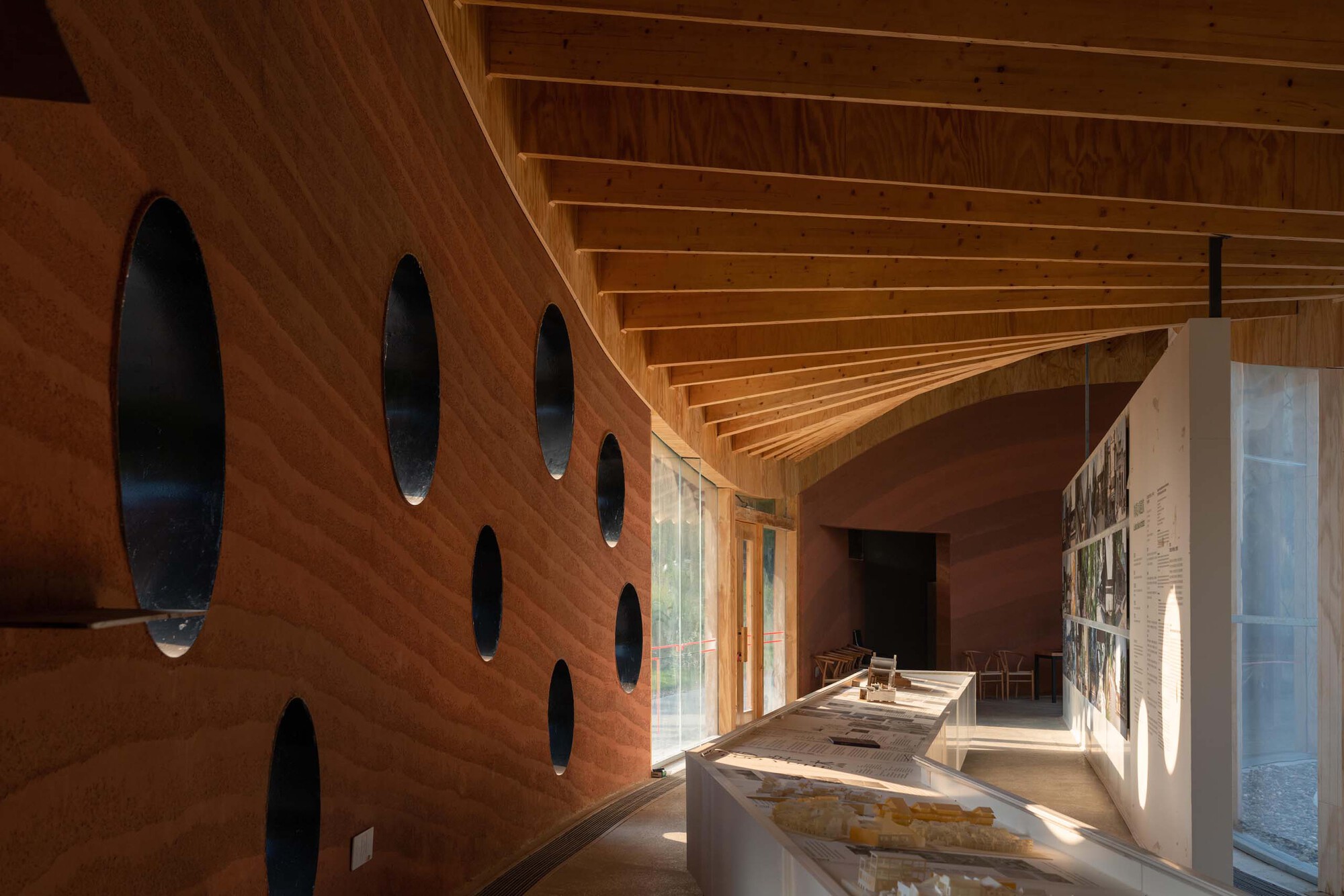 Gallery of Longmen Qicun Art Design Center / Studio Dali Architects - 21