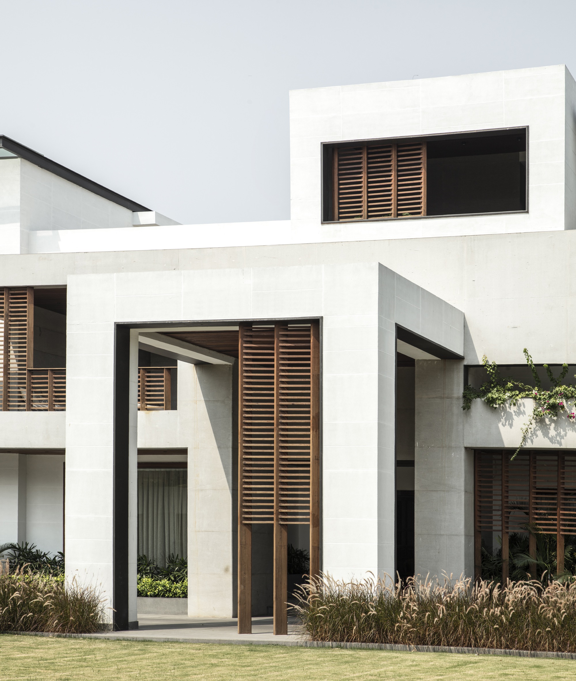 Gallery of The Hem House / Portal 92 - 8