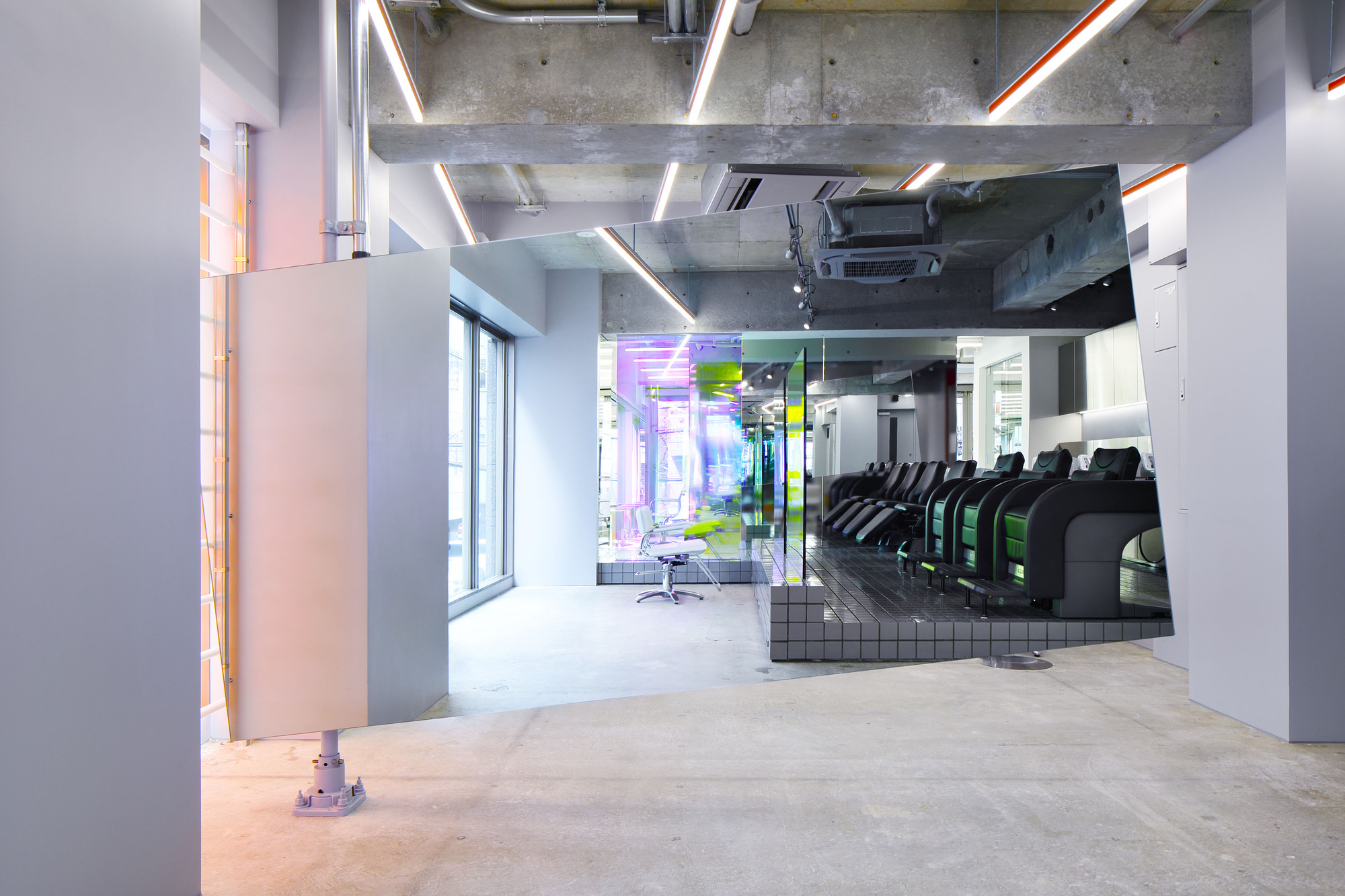 Gallery of LECO odd Salon / kfuna - 4