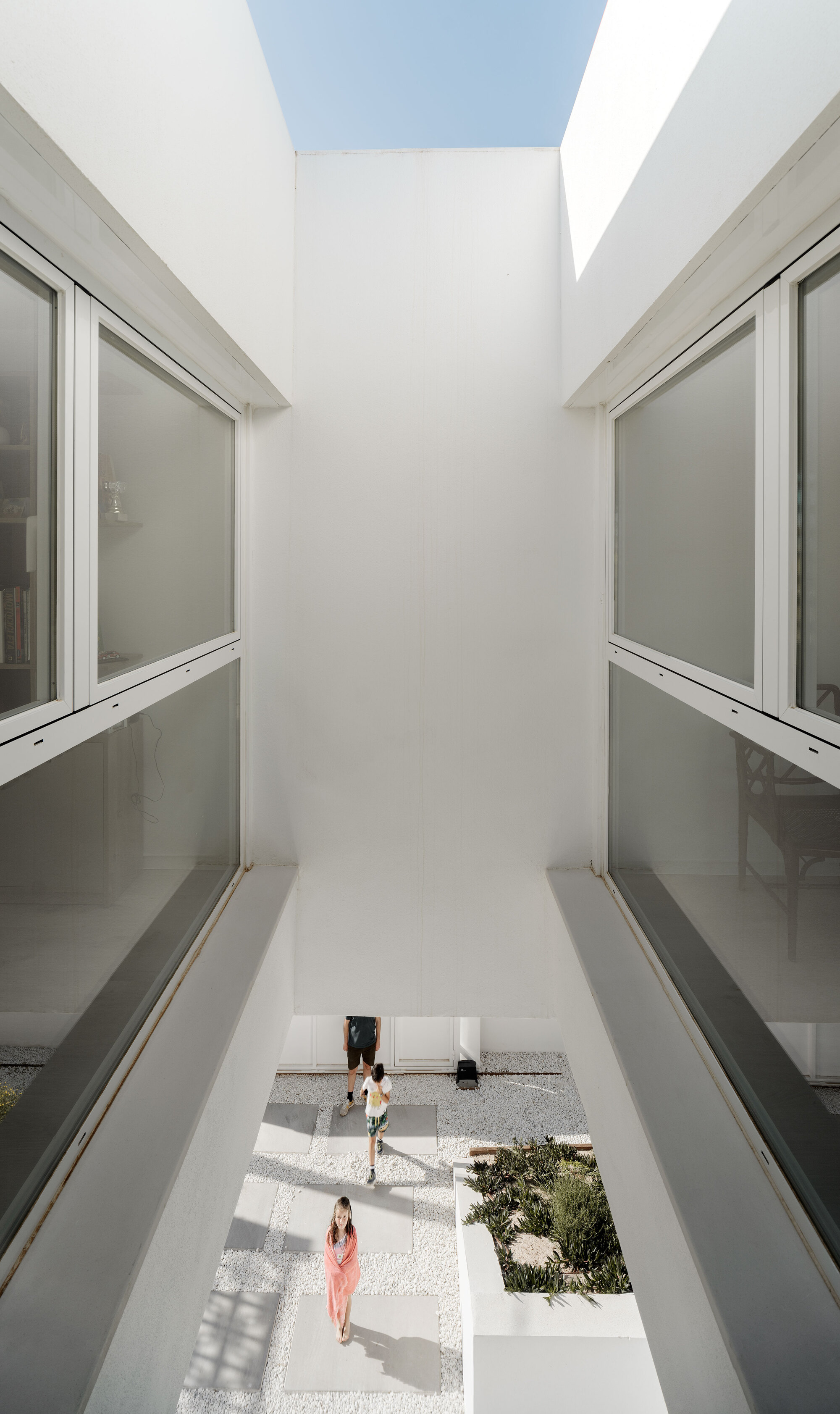 Galería de Casa más que blanca / PLAYstudio - 8